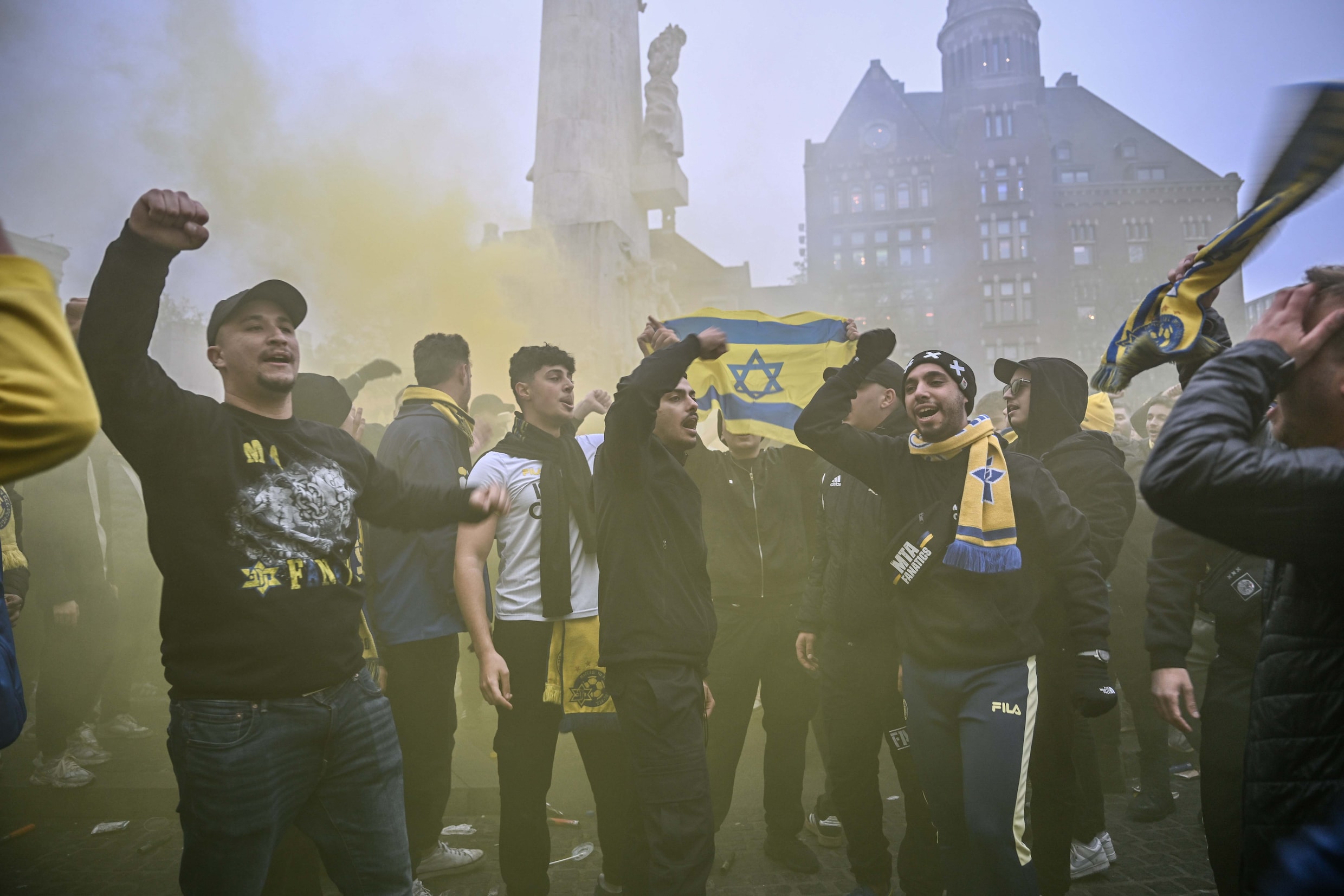 Live rellen Amsterdam: Kabinet herhaalt: geen informatie gekregen van ...