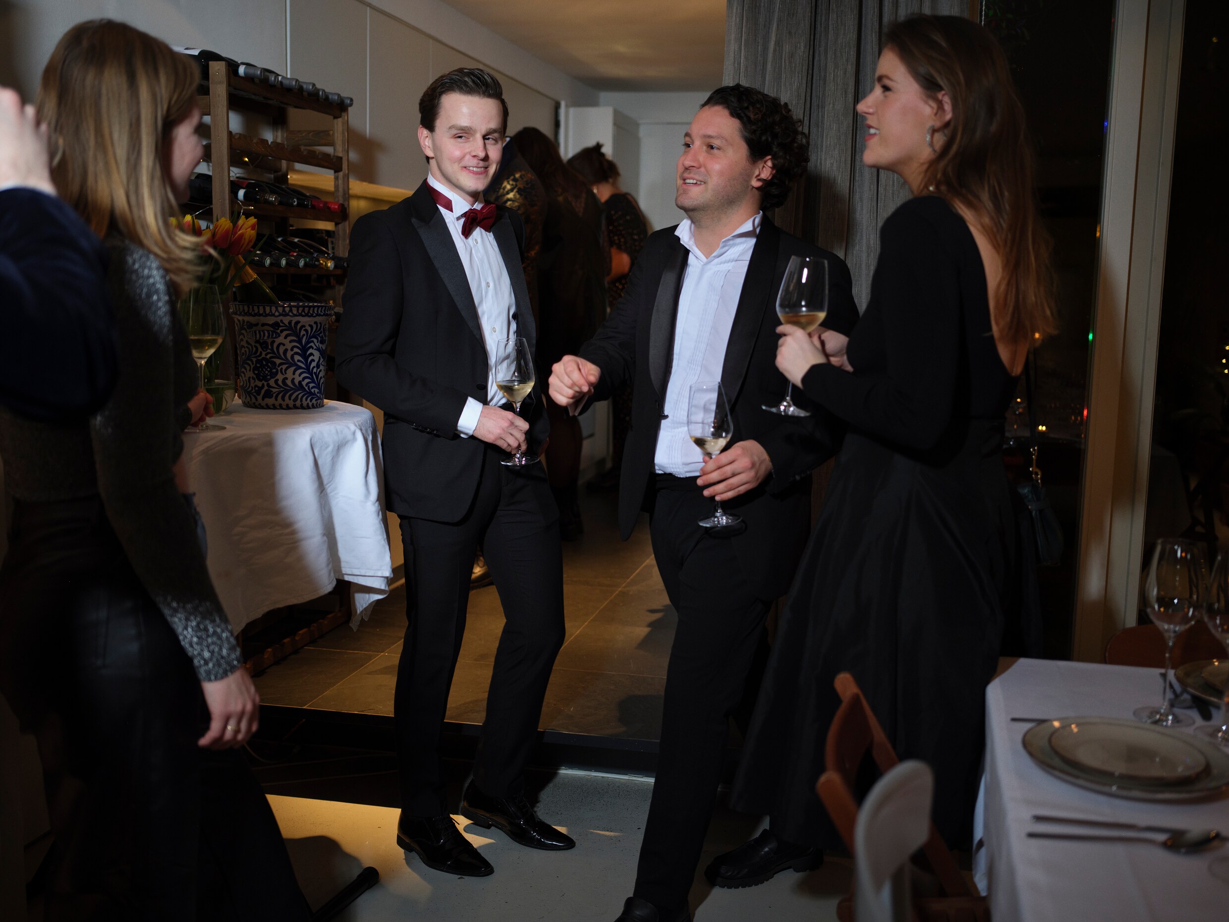 Fotograaf Erik Smits volgt de avonturen van huurstatafel 113011, in ...