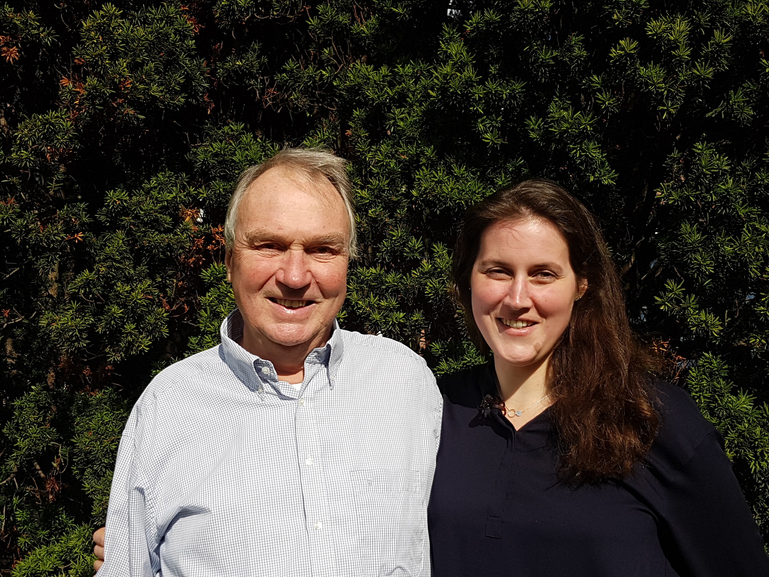 Wie hield wie voor de gek? Nieuw onderzoek wijst de complottheorieën ...