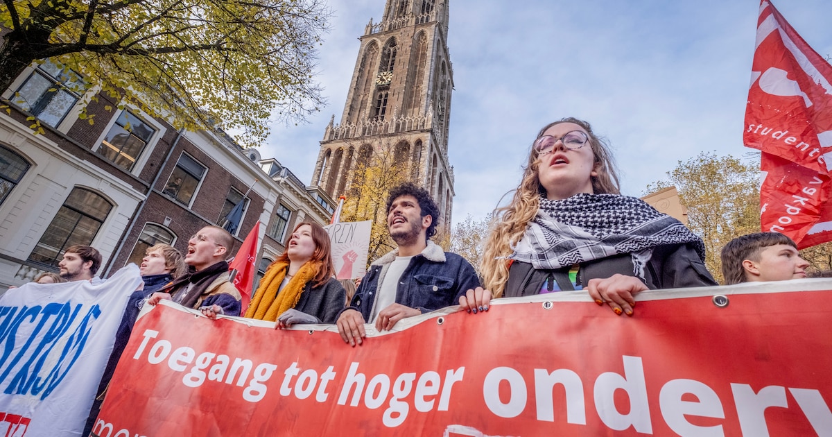 Studenten demonstreren tegen bezuinigingen én voor Palestijnen – maar ...