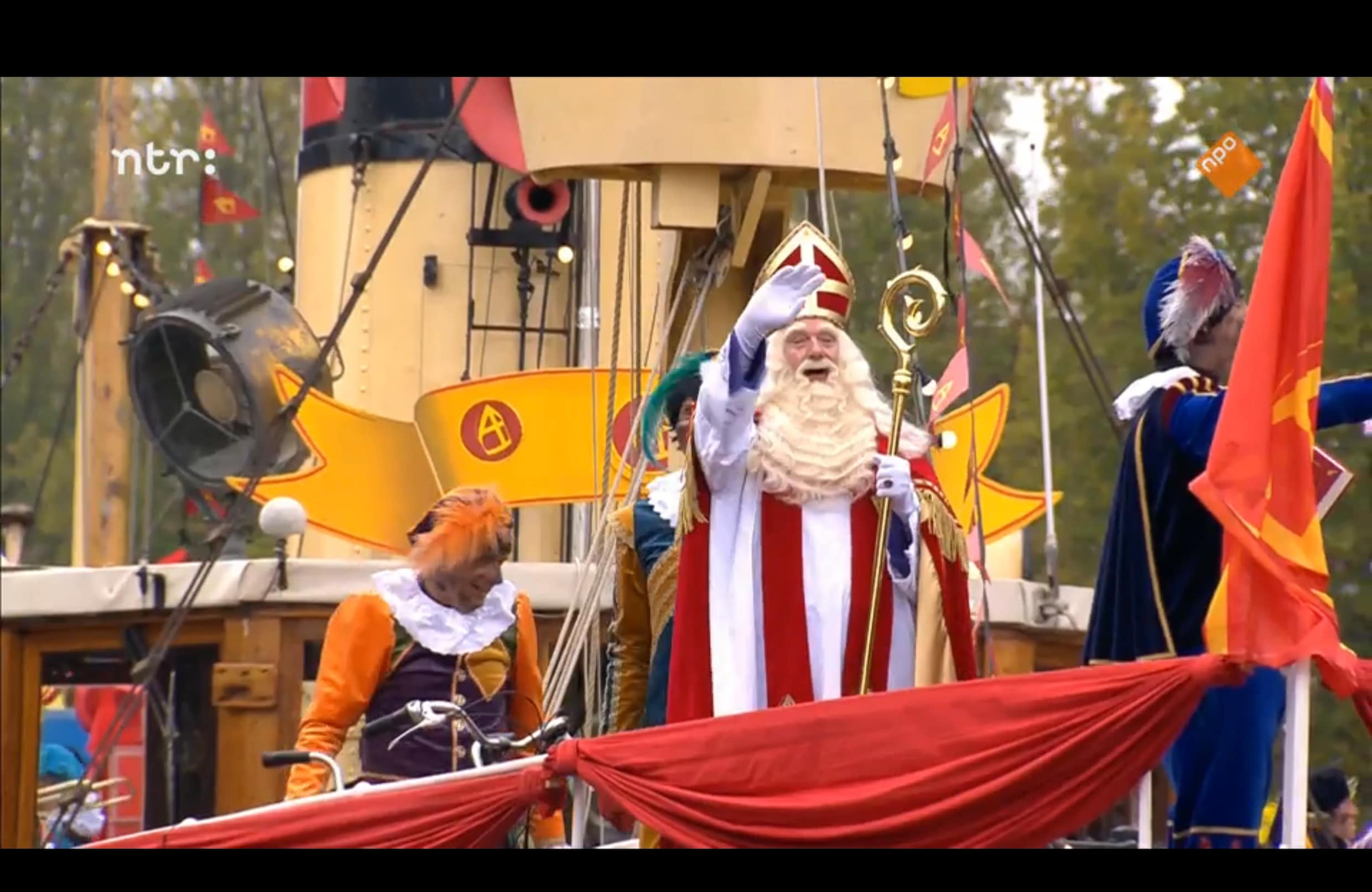 De landelijke intocht in het ‘Sinterklaasjournaal’ bood welkome ...