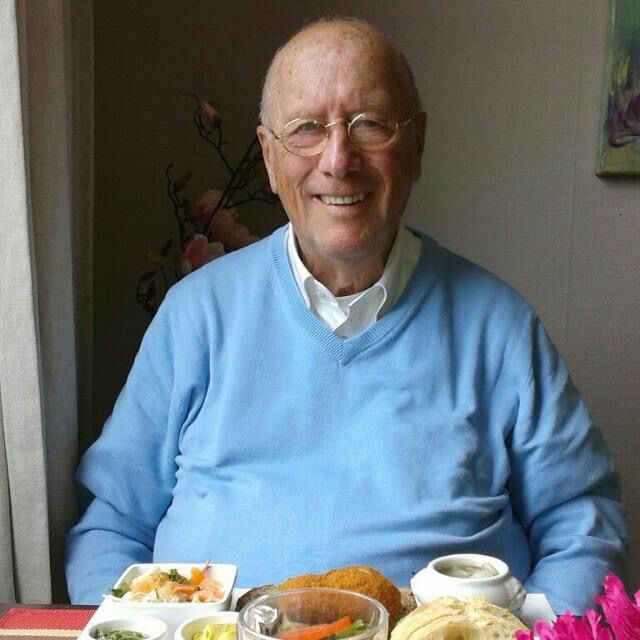 Muzikant en ondernemer Stef Meeder (1935-2024) zag een gat in de markt ...