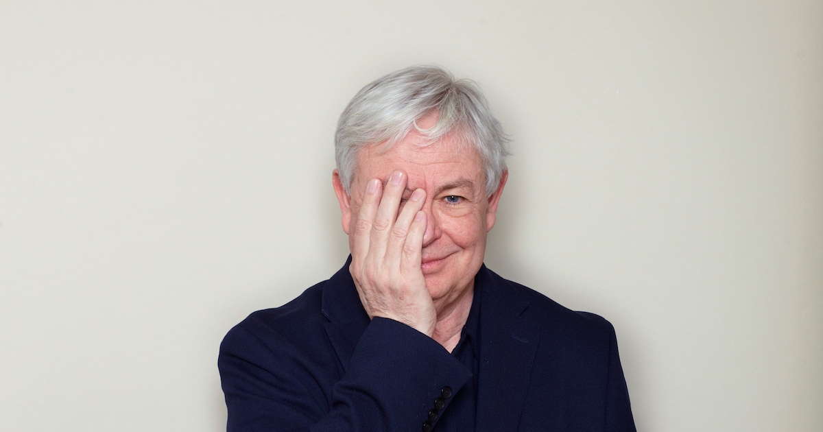 Jonathan Coe gidst ons door de wereld van de misdaadroman, te beginnen ...