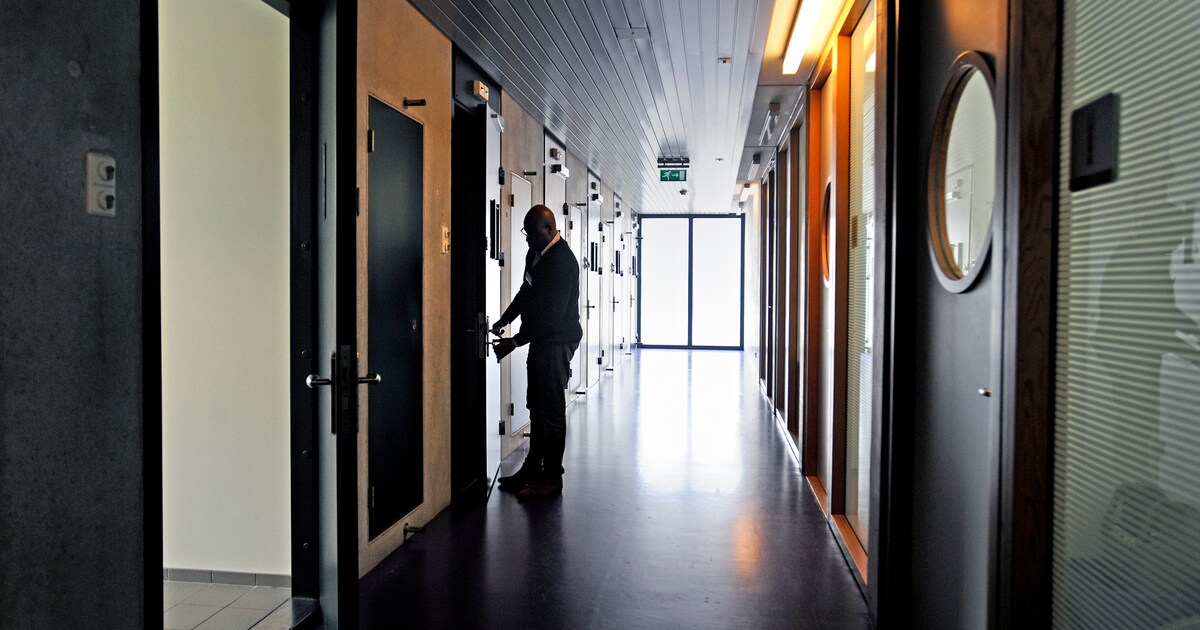 Nog steeds gaat 1 op de 5 vrijgelaten tbs’ers binnen 2 jaar in de fout – maar dan plegen ze ...