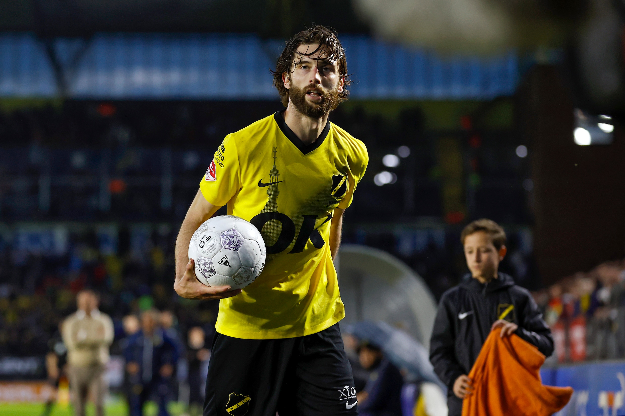 De opmars van NAC begon met een ingooi van Jan Van den Bergh, cultheld ...