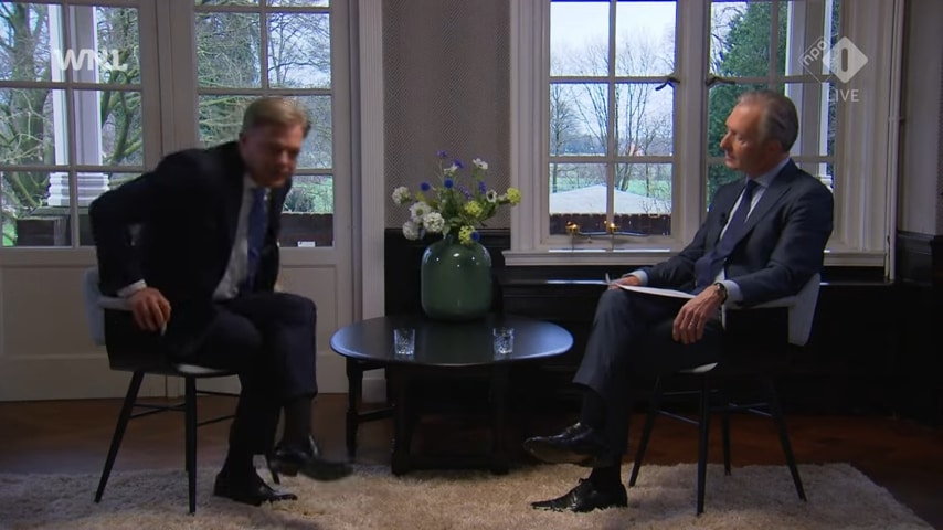 Geëmotioneerde Omtzigt loopt weg uit interview met WNL op Zondag | de ...