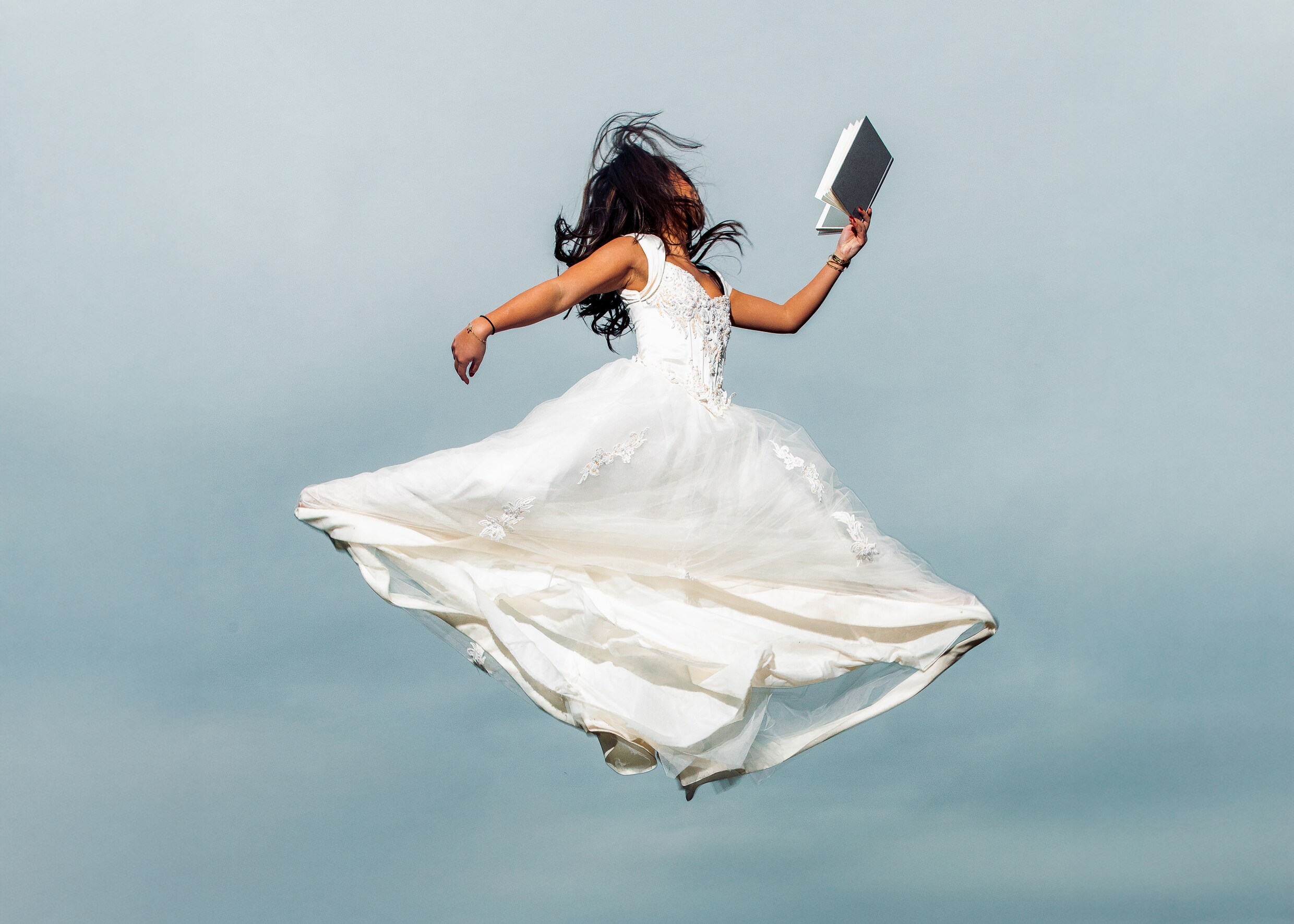 César Aira laat zijn lezers volledig uit de bocht vliegen – zo ook in ...