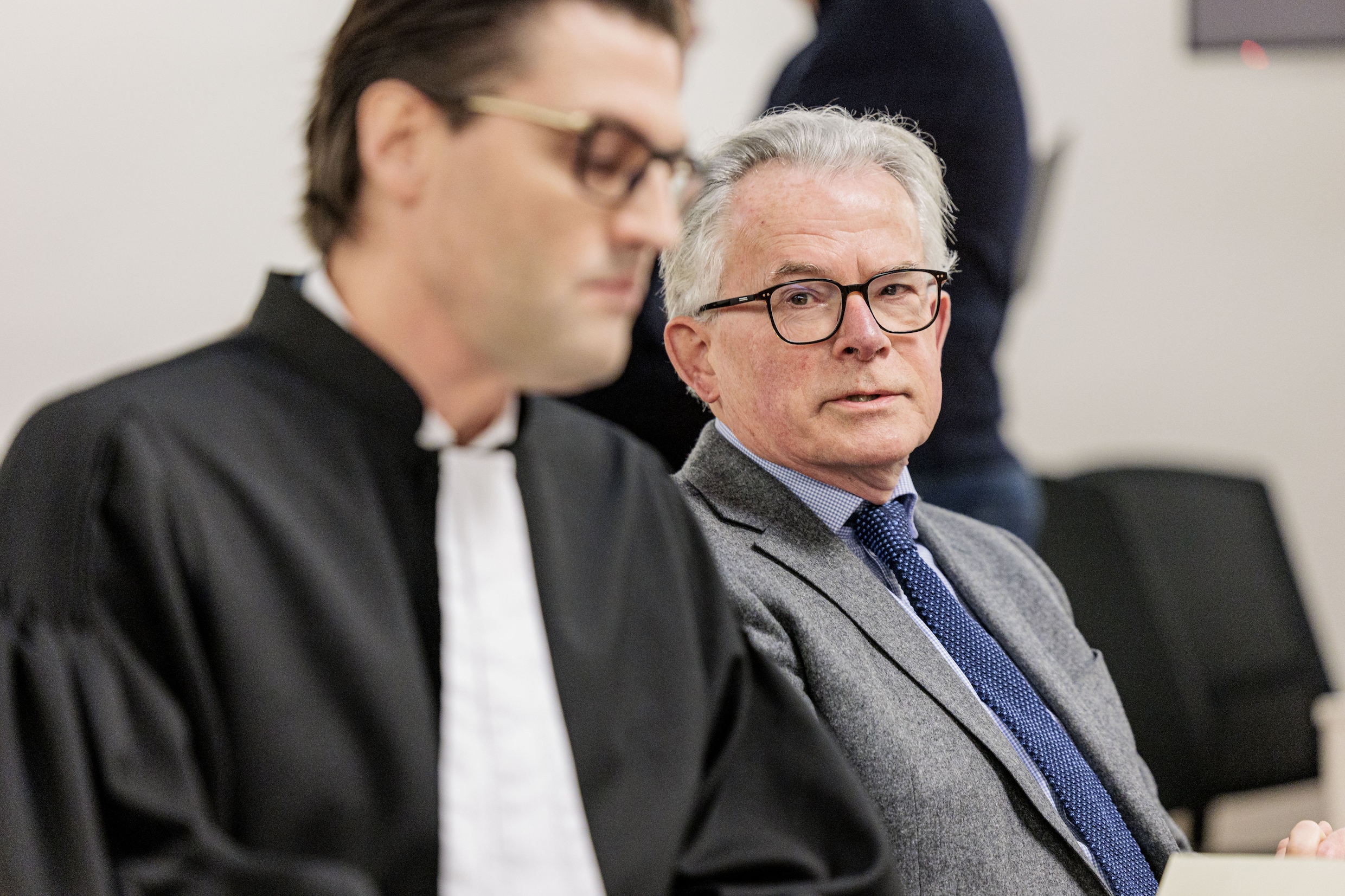 Zaak tegen voormalig Gronings burgemeester over ‘schending eerbaarheid ...