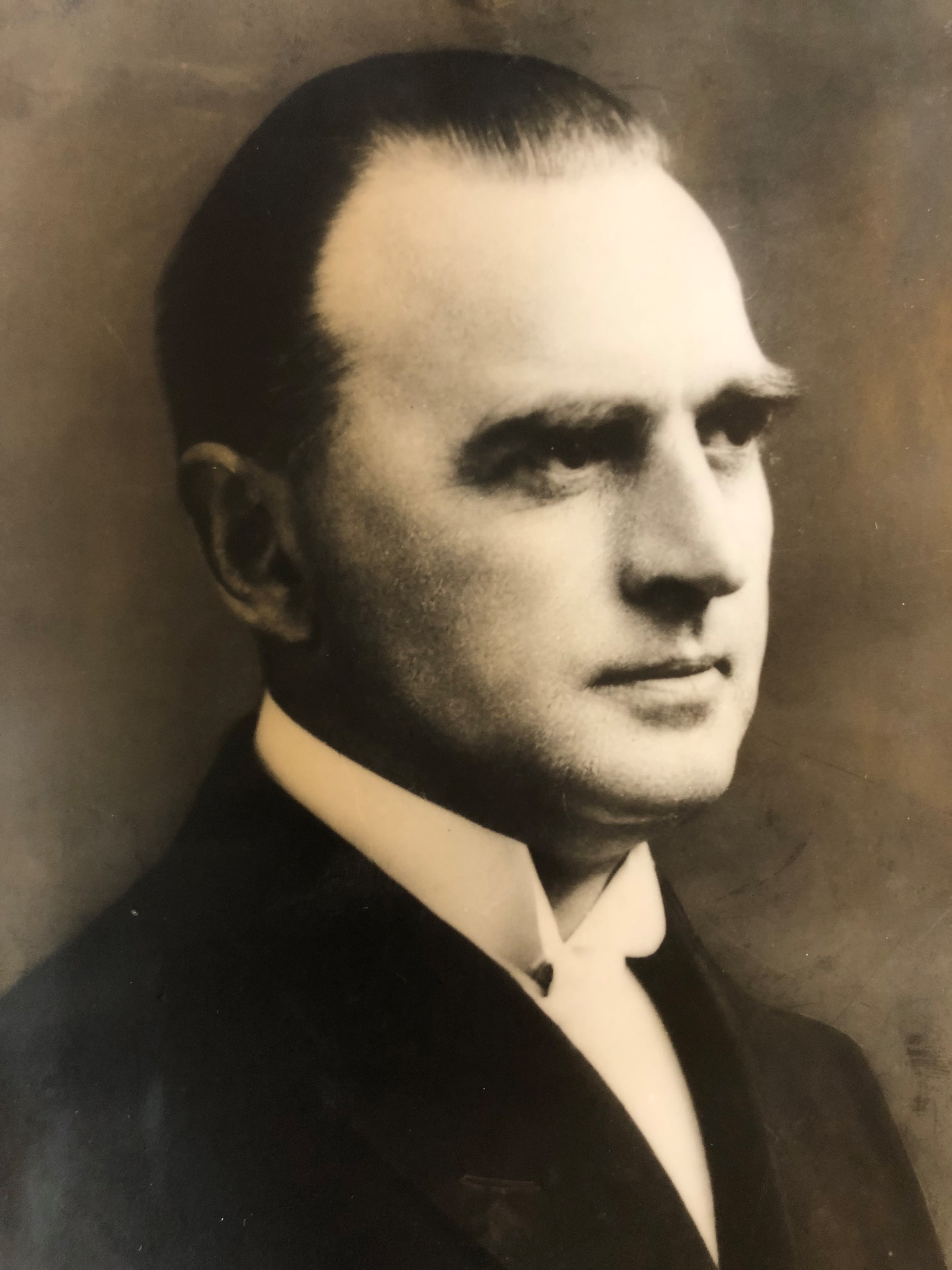 Godfried Bomans volgens zijn biograaf Gé Vaartjes: ‘Wat een treurig ...