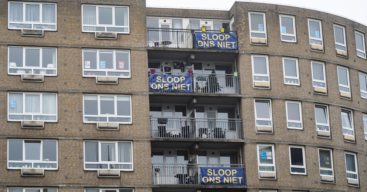 Eer Carel Weeber en red de Pompenburgflat | de Volkskrant