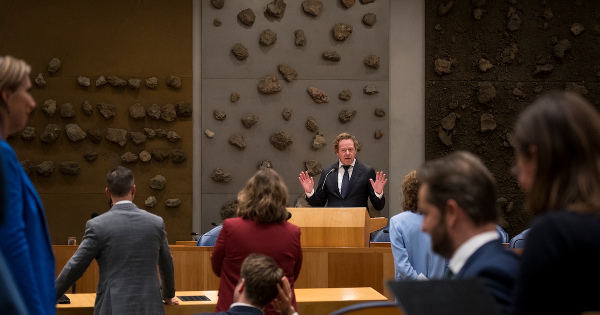 Rechterflank Kamer wil demonstrant die wet overtreedt harder aanpakken ...