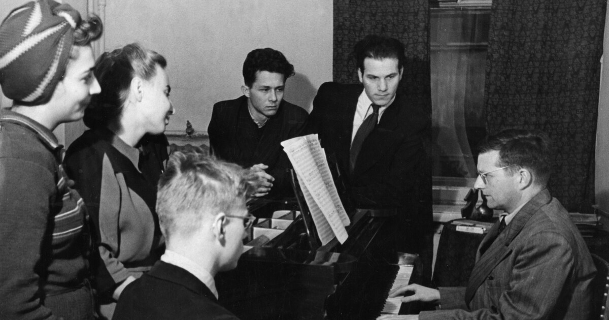 Marc Danel speelt alle strijkkwartetten van Sjostakovitsj in één keer ...