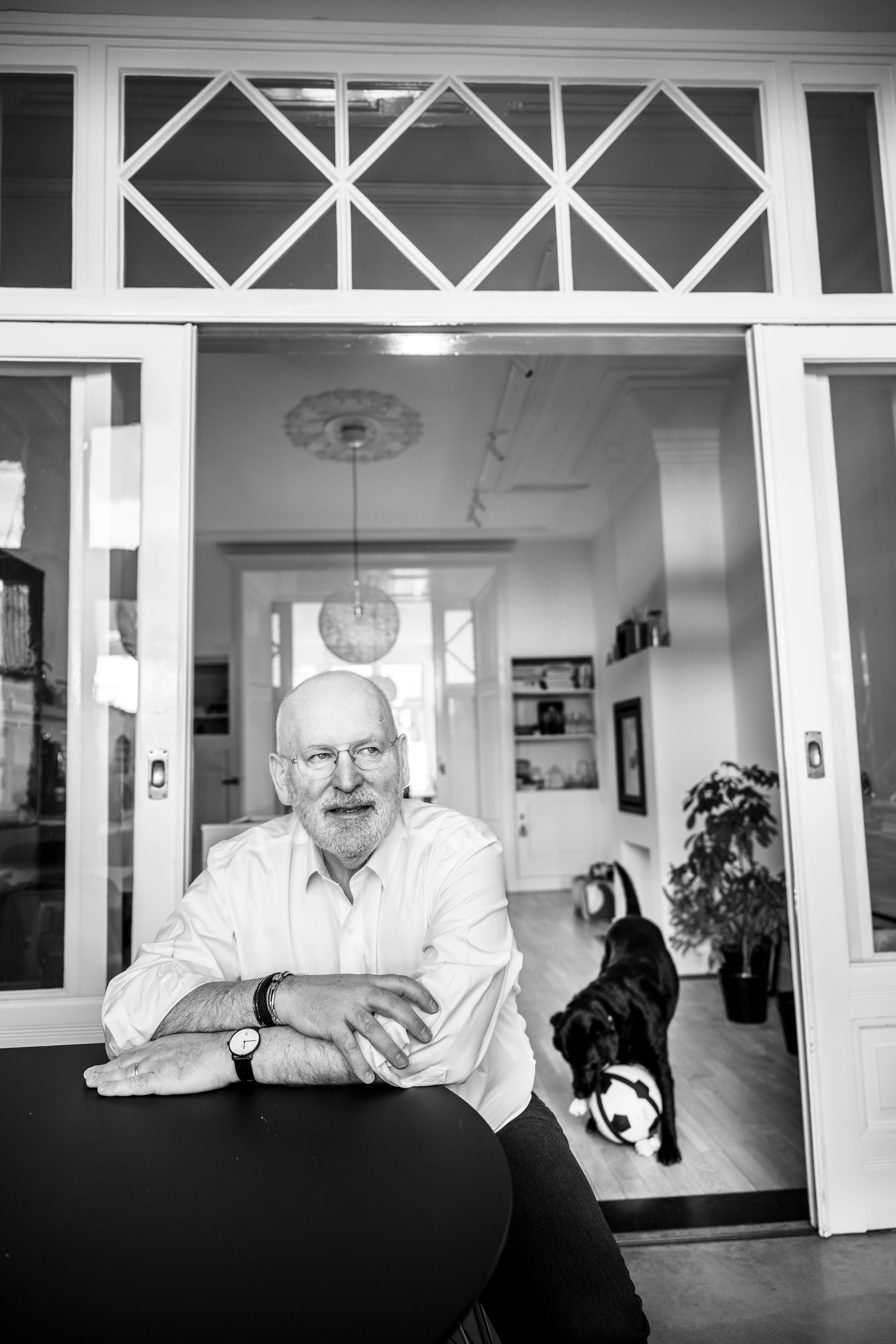 Interview Frans Timmermans: hoe vergaat het de oppositieleider? | de ...