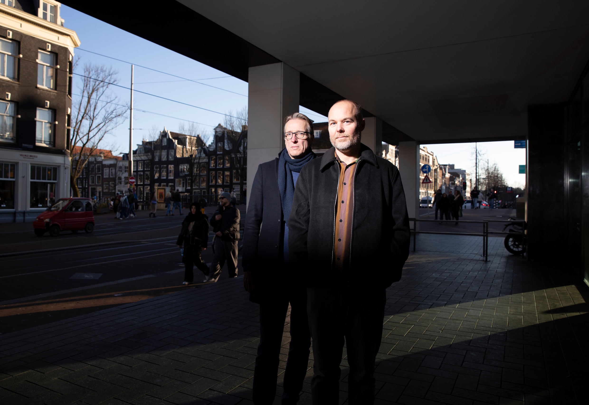 In ‘Jacob, dood in Qatar’ buigen Lex Boon en Arthur Brand zich over de ...