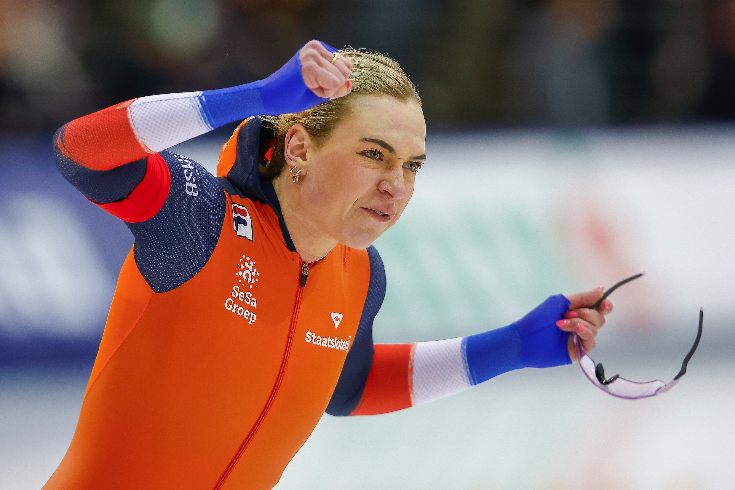 Hoe meer wedstrijden ze schaatst, hoe beter ze wordt: weer winst voor ...