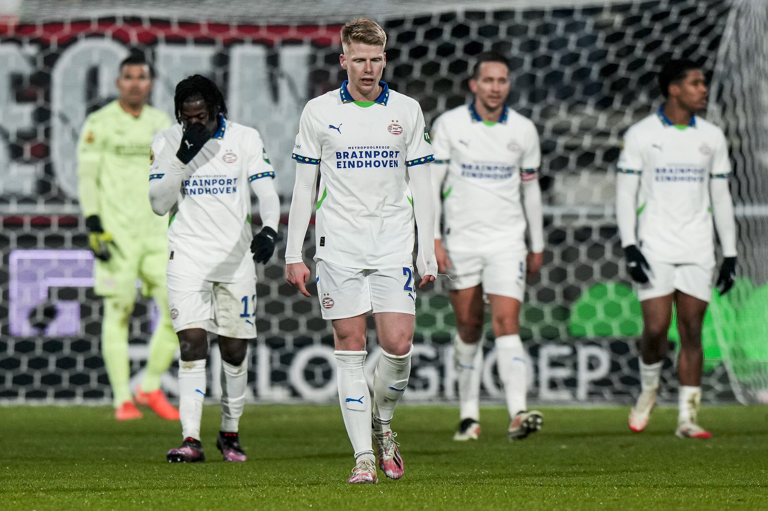 PSV geeft voorsprong weg en lijdt kostbaar puntenverlies bij NEC (3-3) | de Volkskrant