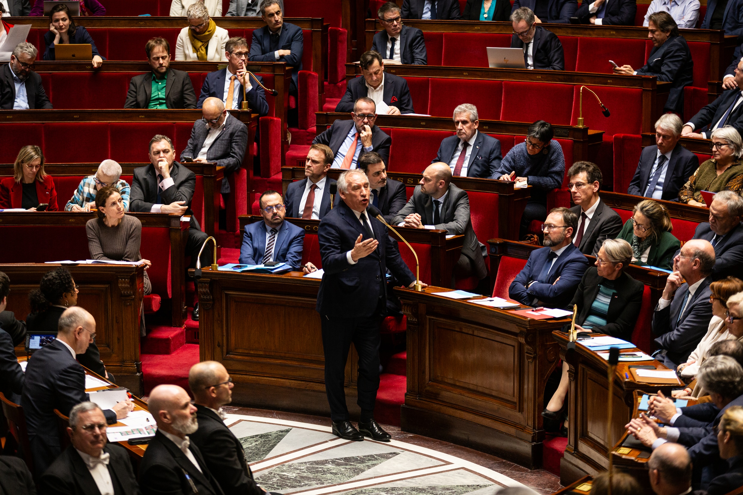 Franse regering omzeilt wederom stemming parlement voor nieuwe begroting | de Volkskrant