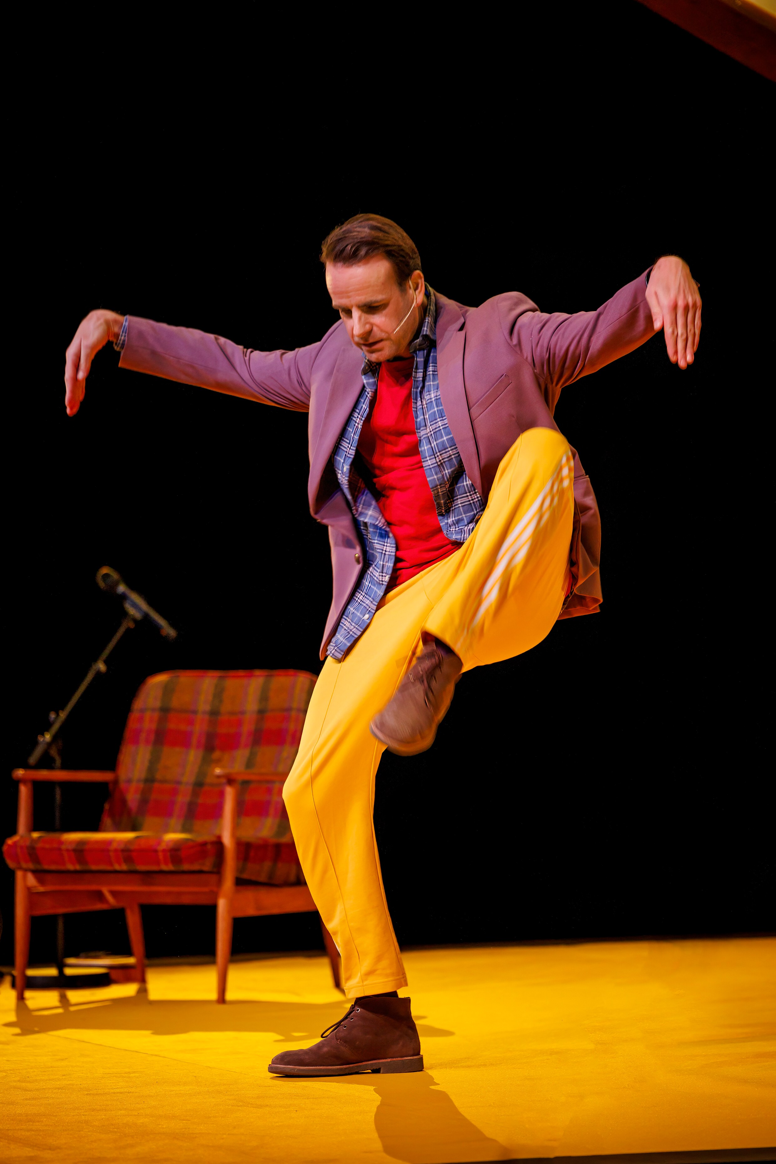 Henry van Loon jaagt in ‘Keanu’ iets herkenbaars uit het dagelijks ...