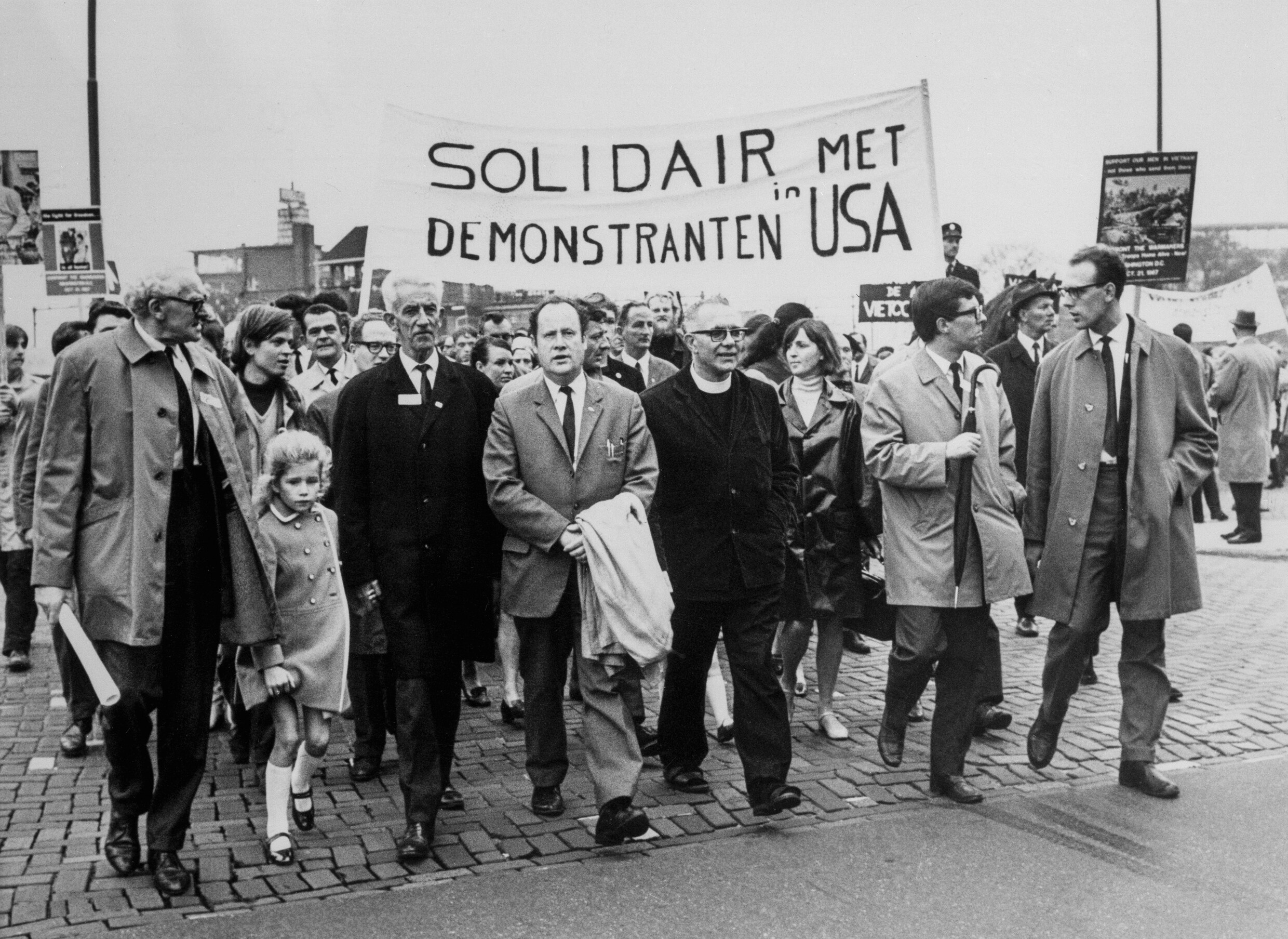 Dedain en bewondering tegelijk: Europa kijkt al decennia met ...