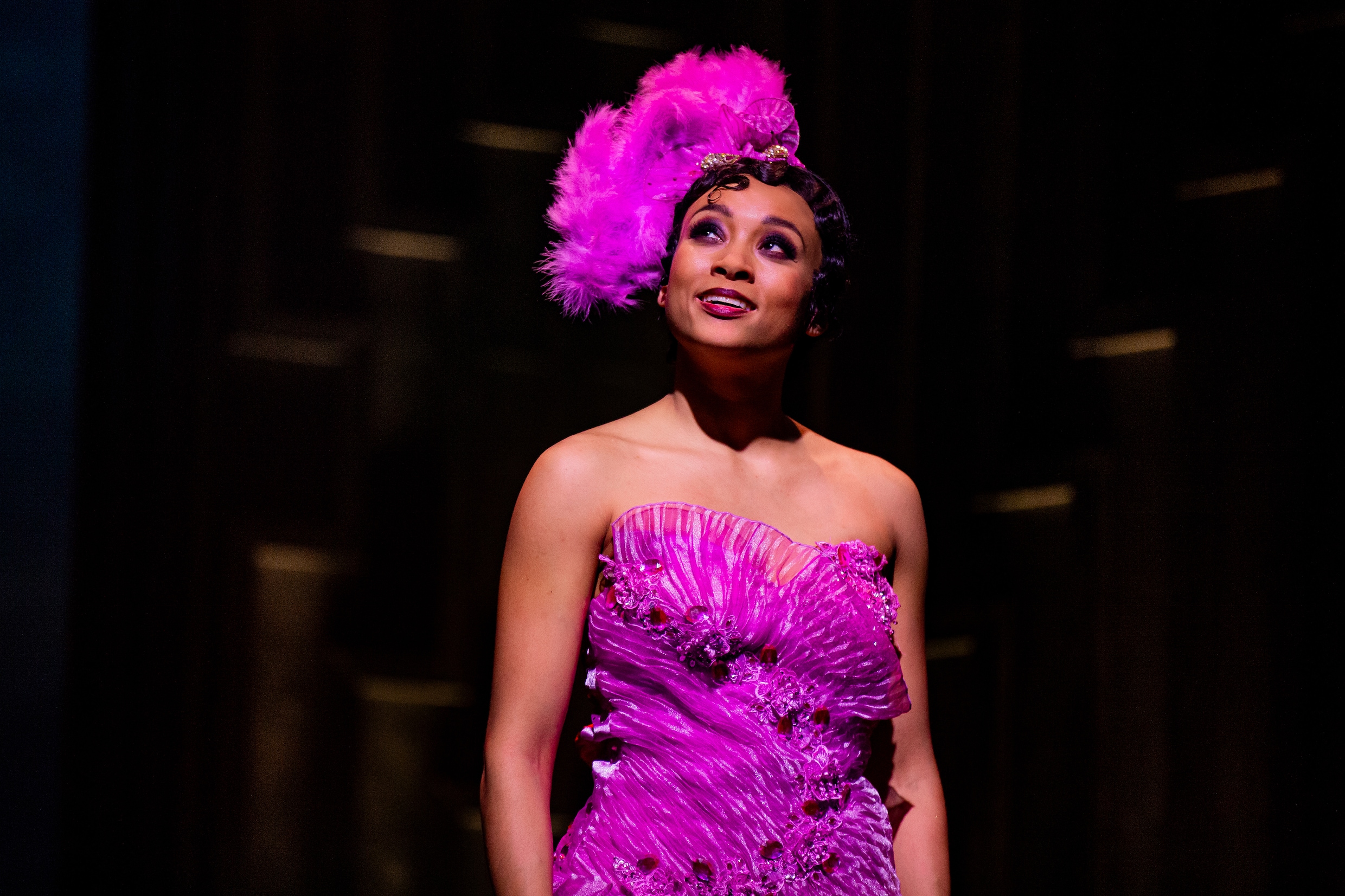 Sublieme hoofdrol van Channah Hewitt in vlotte musical over revuester ...