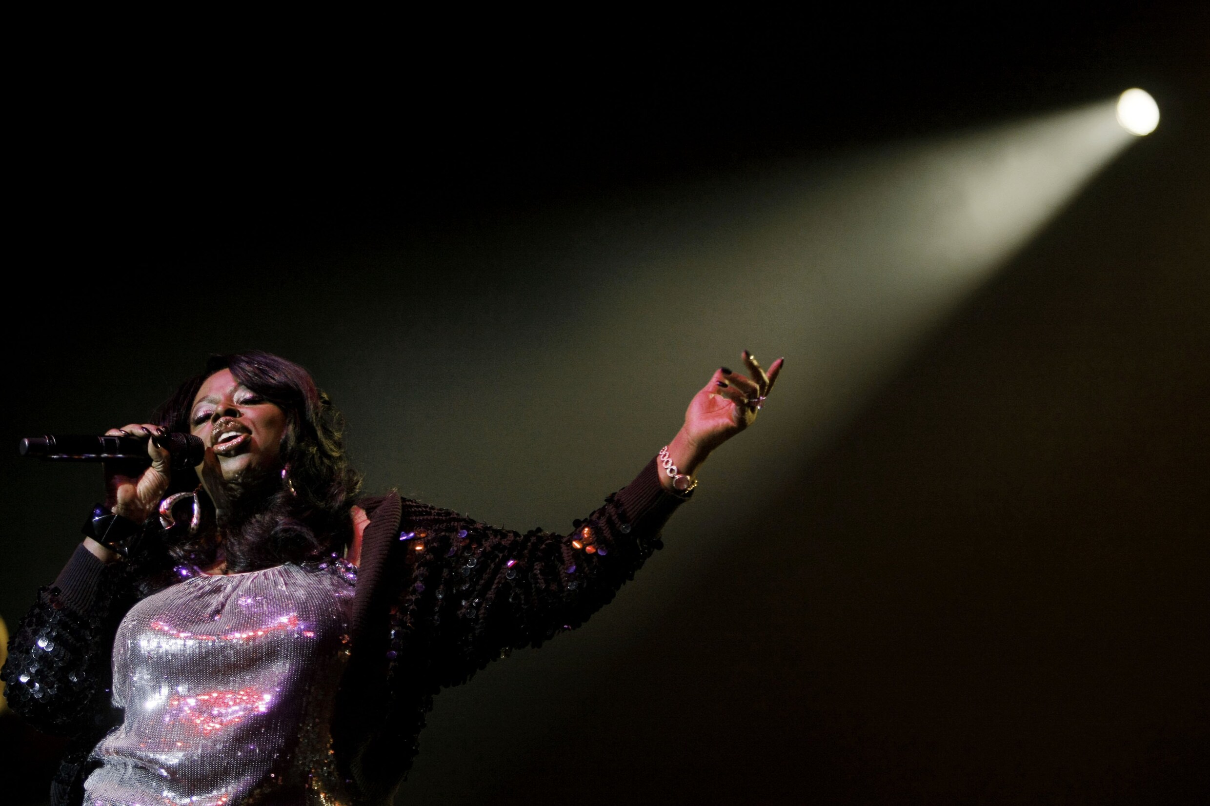 Soulzangeres Angie Stone (1961-2025) was een van de grote sterren uit ...