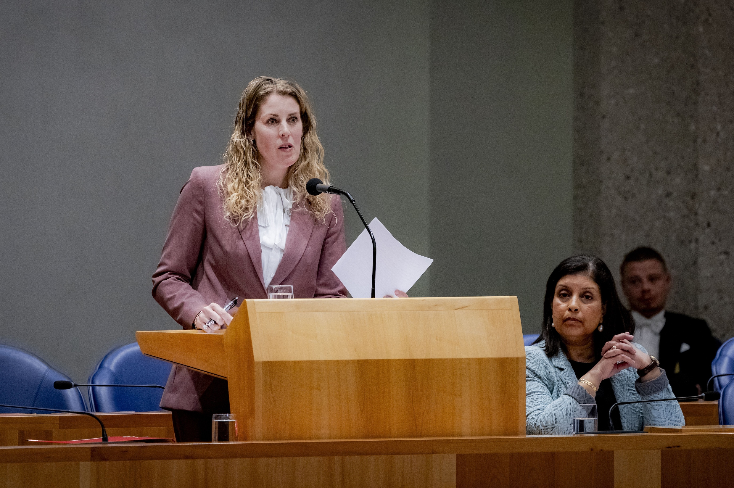 PVV-staatssecretaris Maeijer moet scriptie opnieuw schrijven na ...