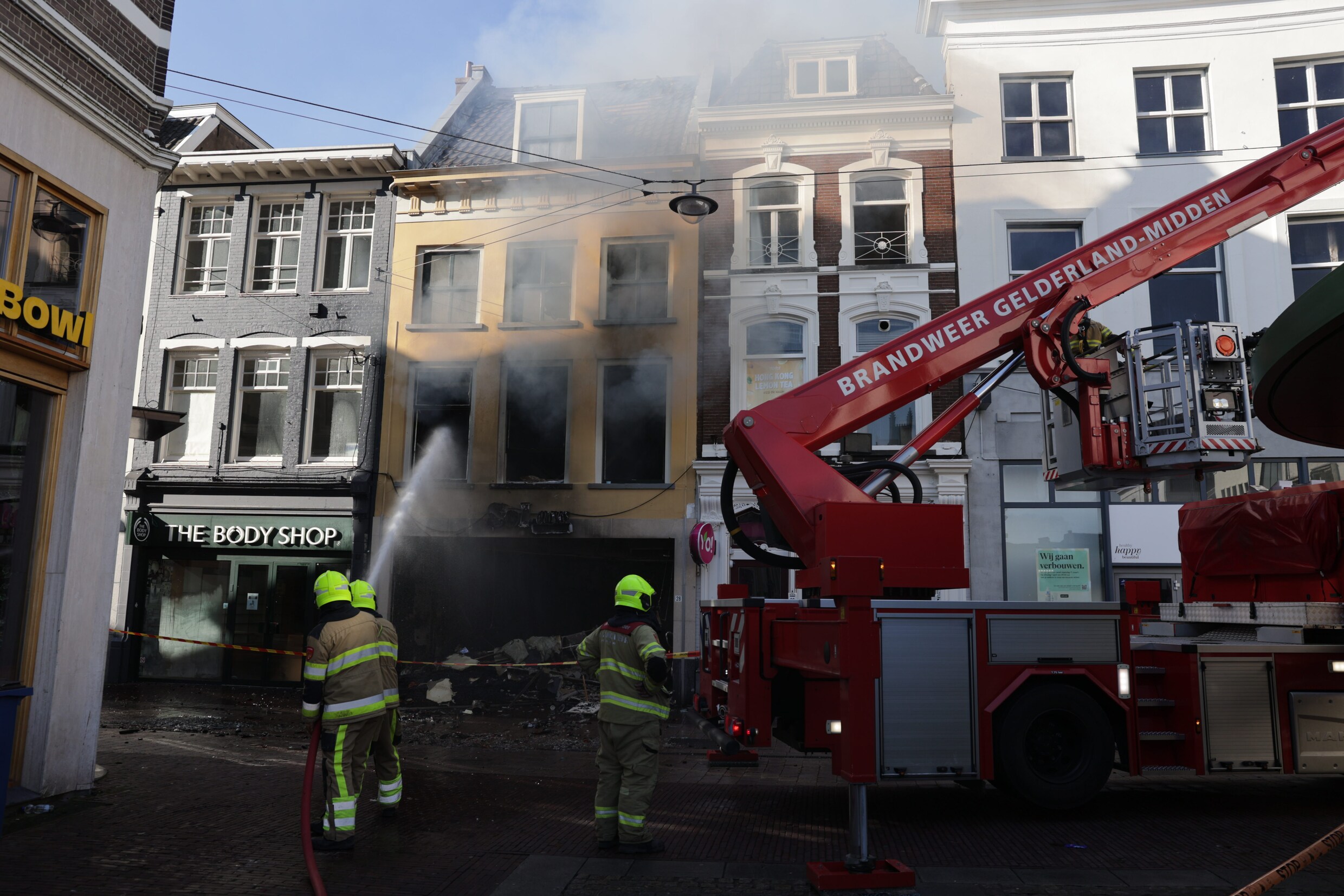 Zeer grote brand in historische panden centrum Arnhem, asbest ...