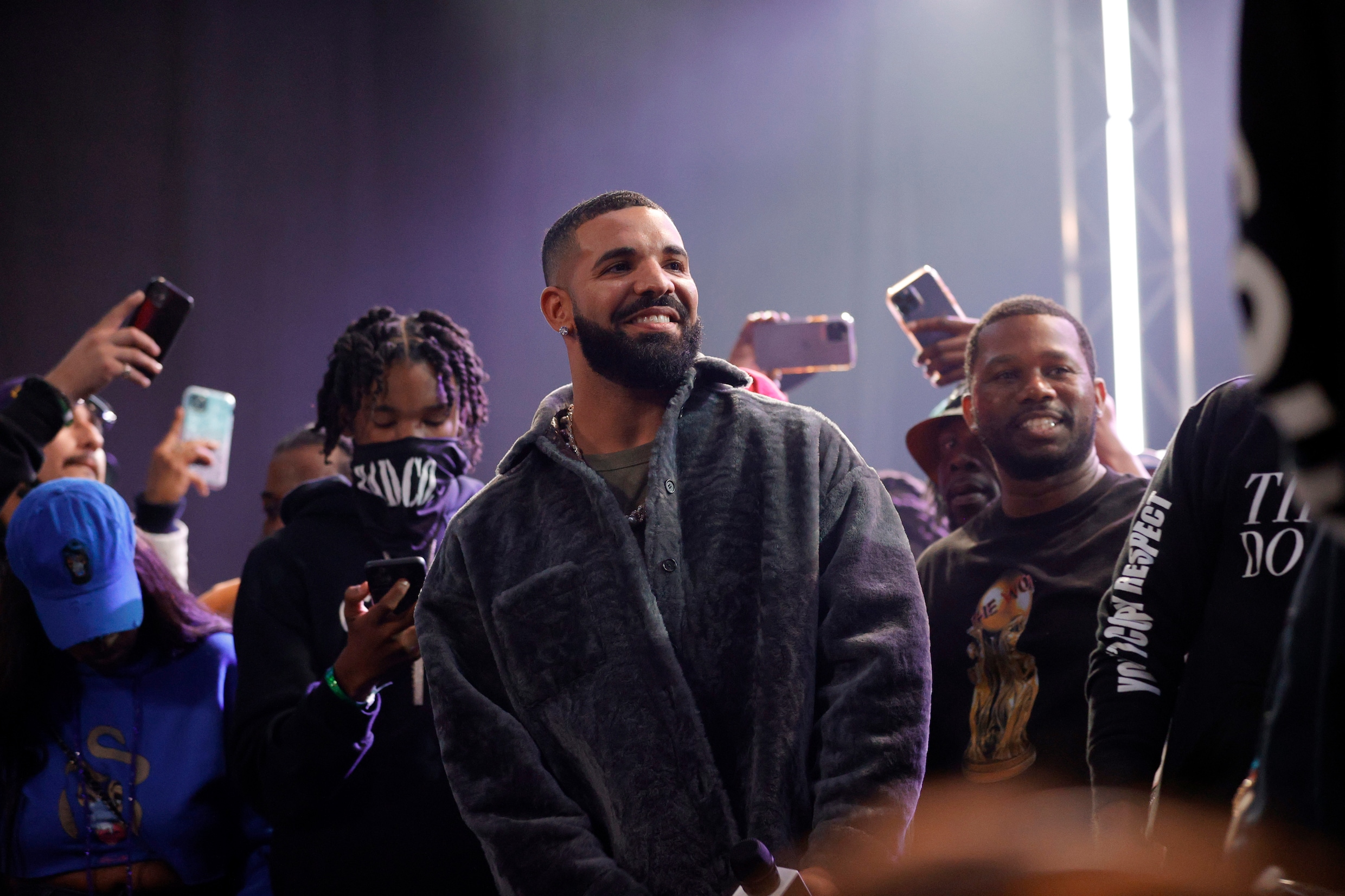 Drake’s nieuwe album stoot Kendrick Lamar kort van Billboard-top, maar ...
