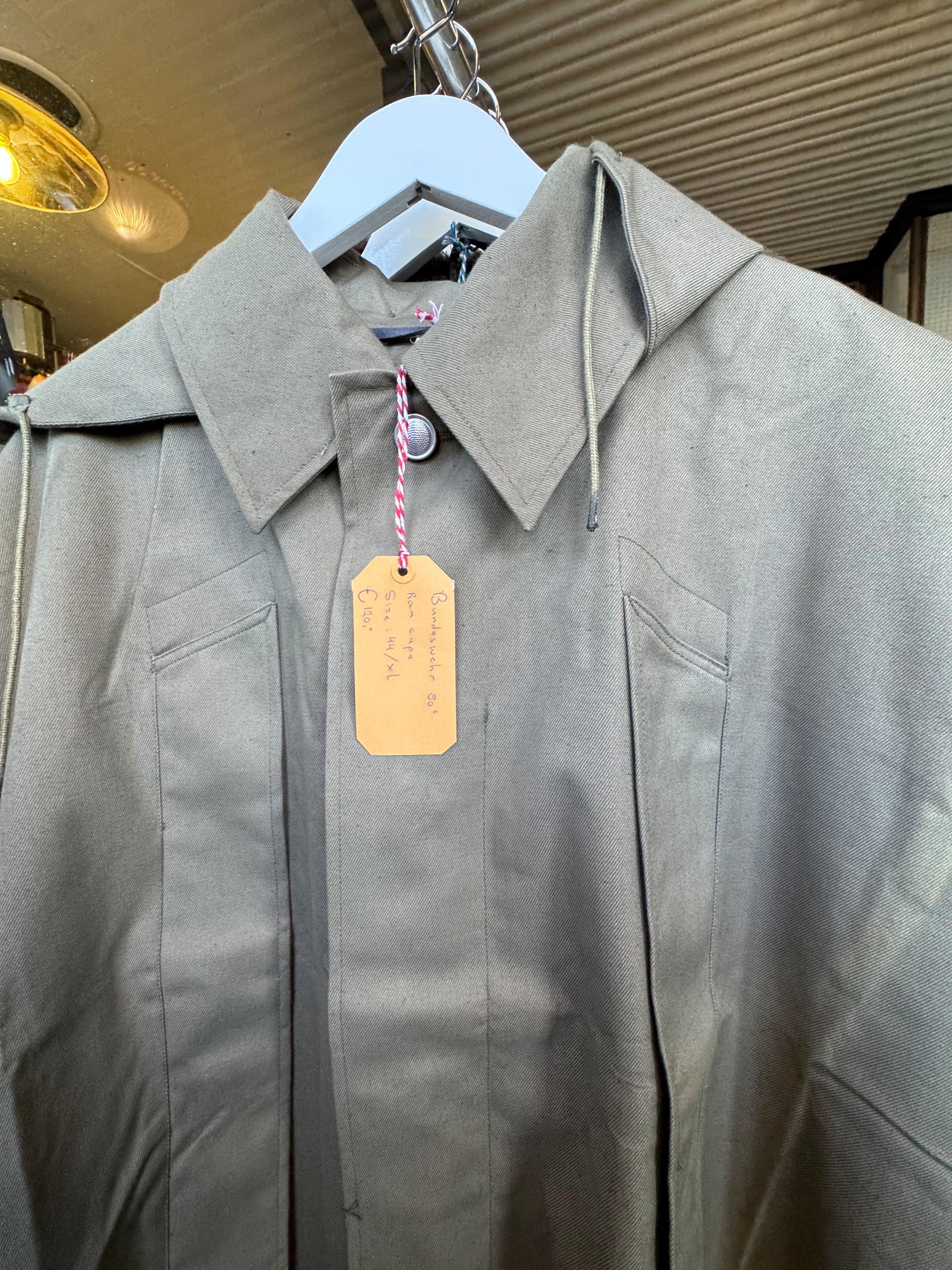 Nelis Antiques is verreweg de bijzonderste winkel voor échte ...