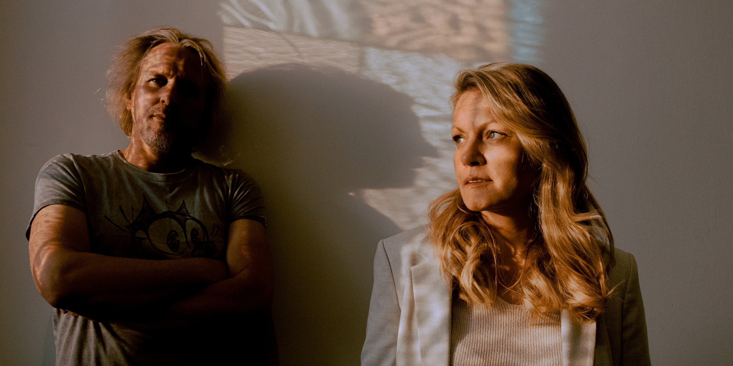 ‘Mijn ouders hadden een geheim dat koste wat het kost in het donker ...