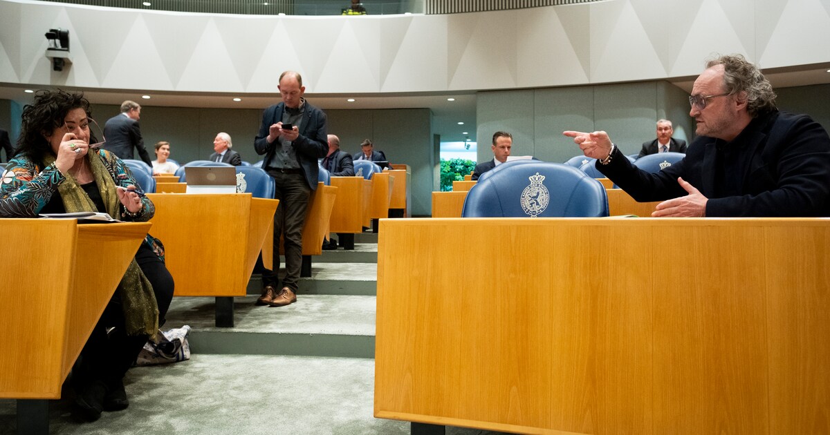 Van der Plas zoekt pr-momentje bij debat over de wolf: ‘Mensen worden achtervolgd en aangevallen ...