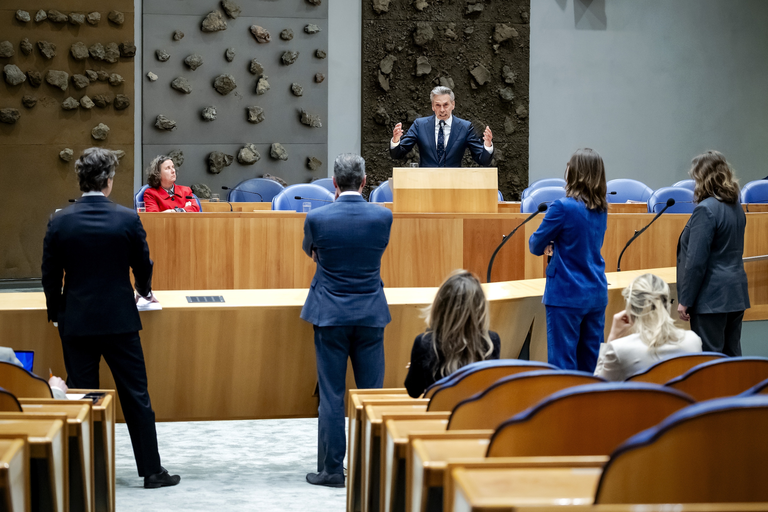 Live debat Faber: Hoe Faber al 9 maanden botst met Kamer en coalitie | de Volkskrant