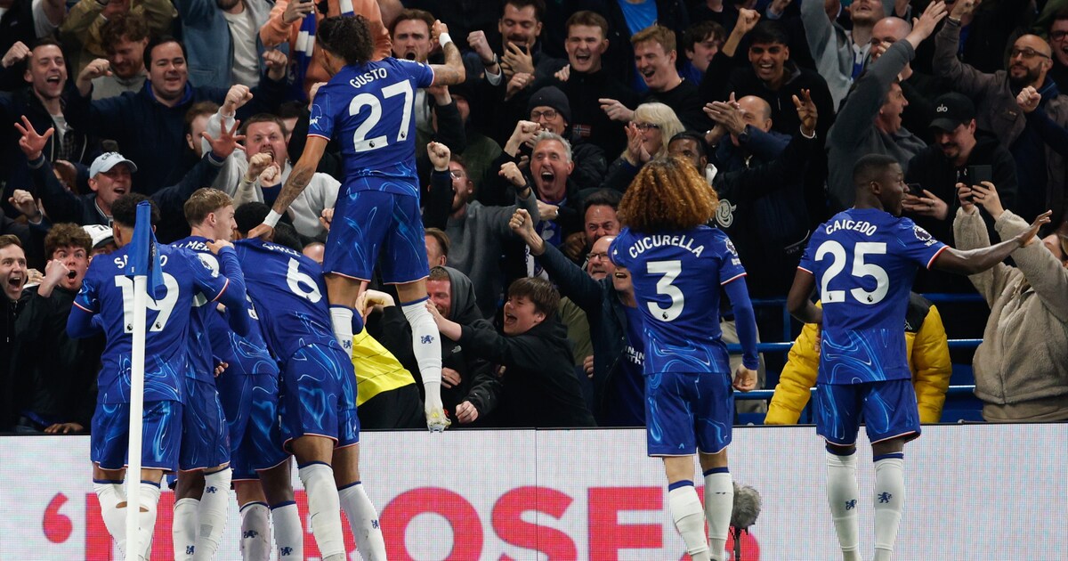Chelsea verslaat Tottenham in Londense derby waarin VAR weer felle ...