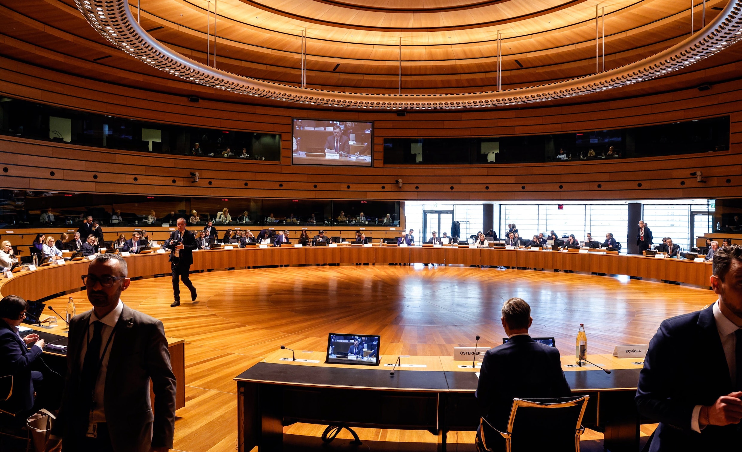 EU: geen bazooka tegen de VS, wel onderhandelen | de Volkskrant