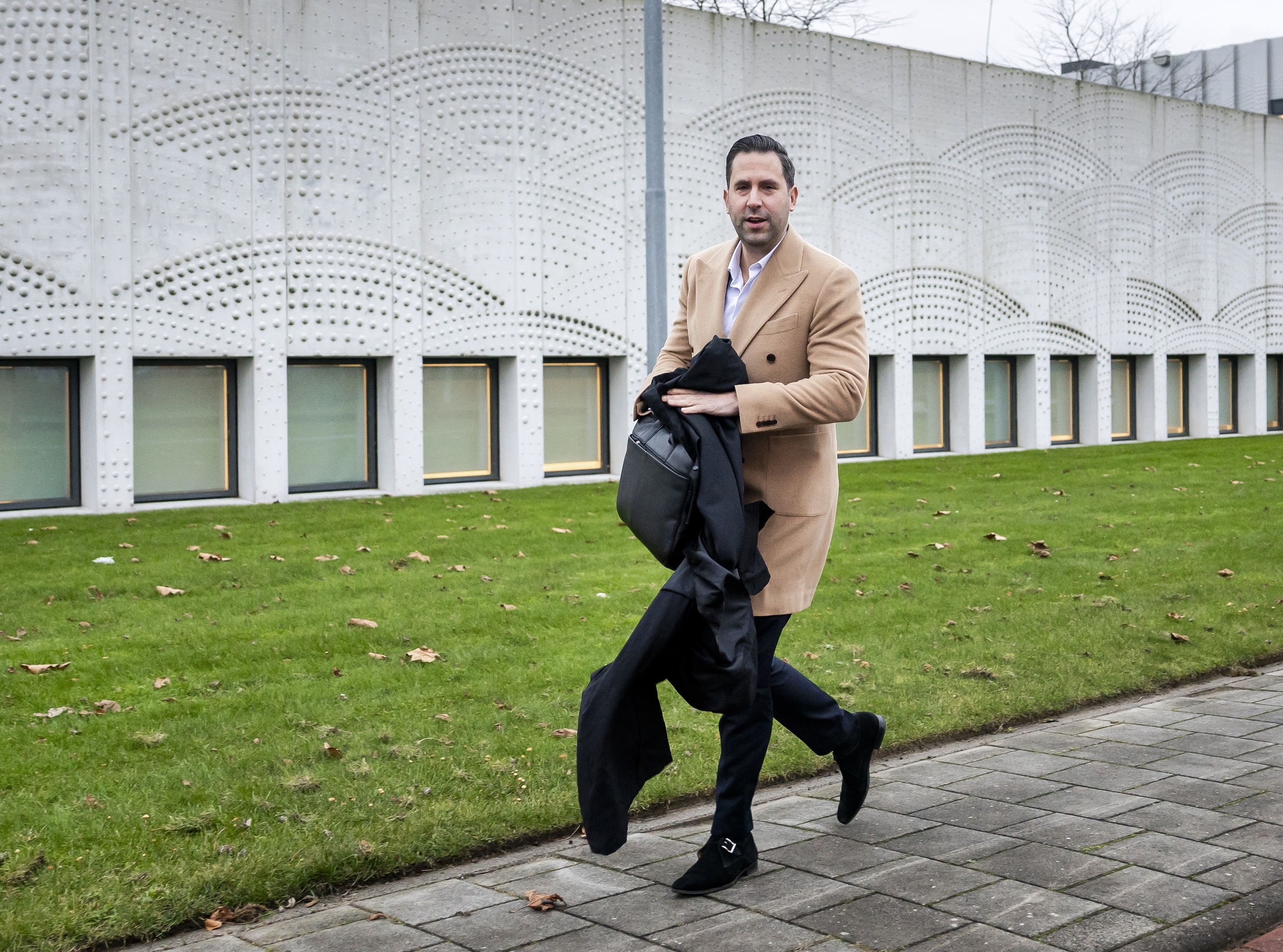 Overgebleven advocaten Ridouan T. leggen verdediging neer | de Volkskrant