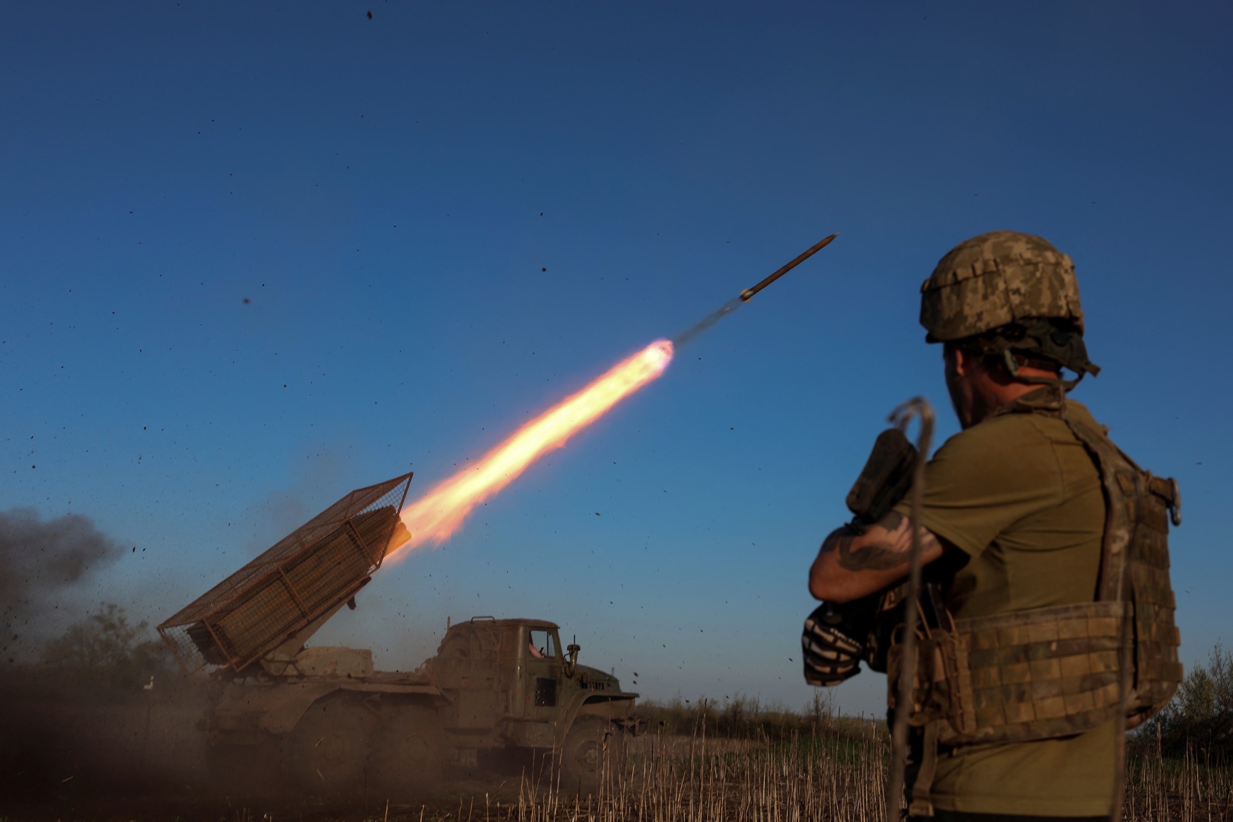 Militaire uitgaven stegen in 2024 met 9,4 procent, de grootste groei ...