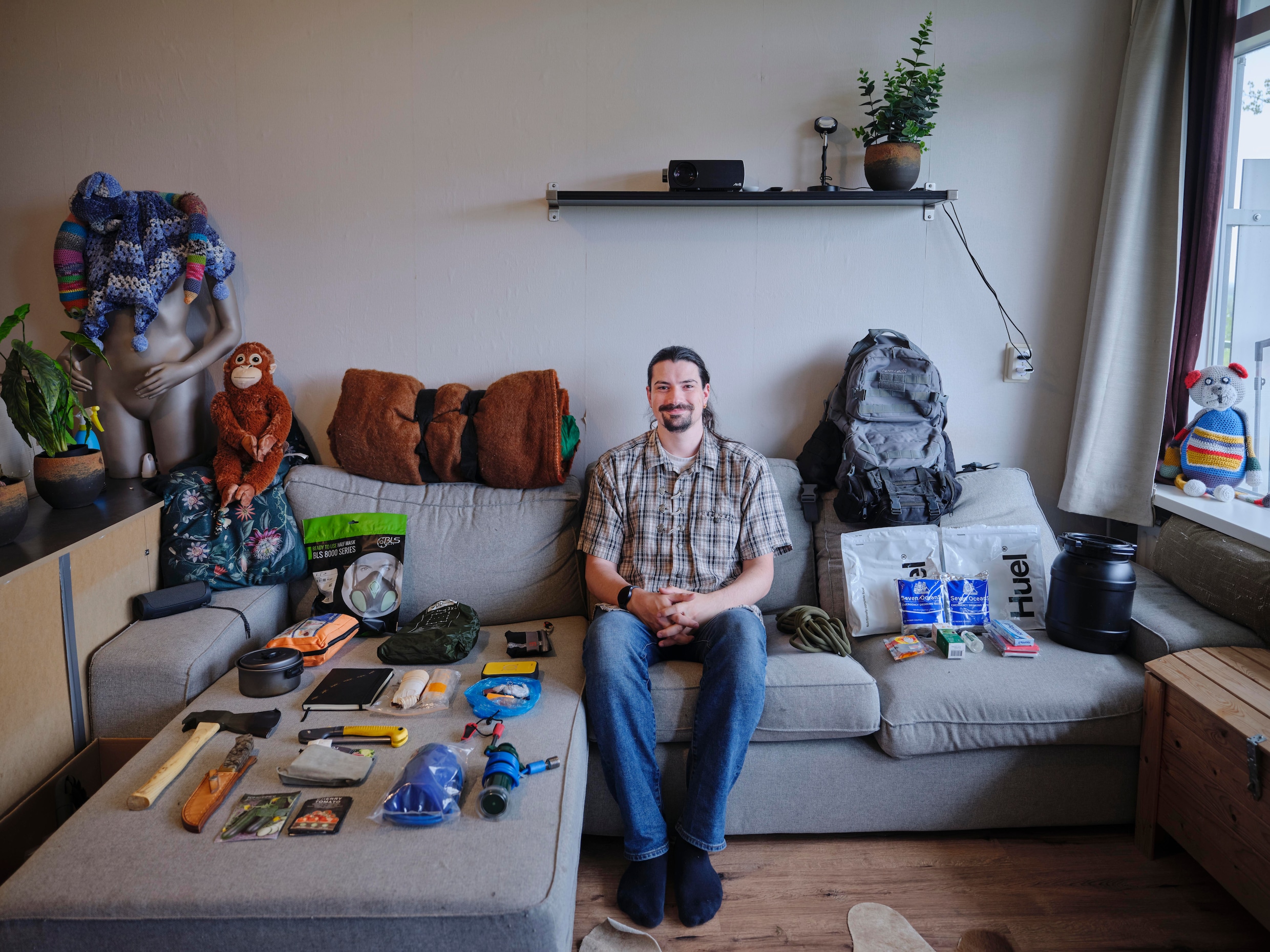 Deze ‘preppers’ zijn op elke ramp voorbereid: ‘Wij gekkies? Je bent pas ...