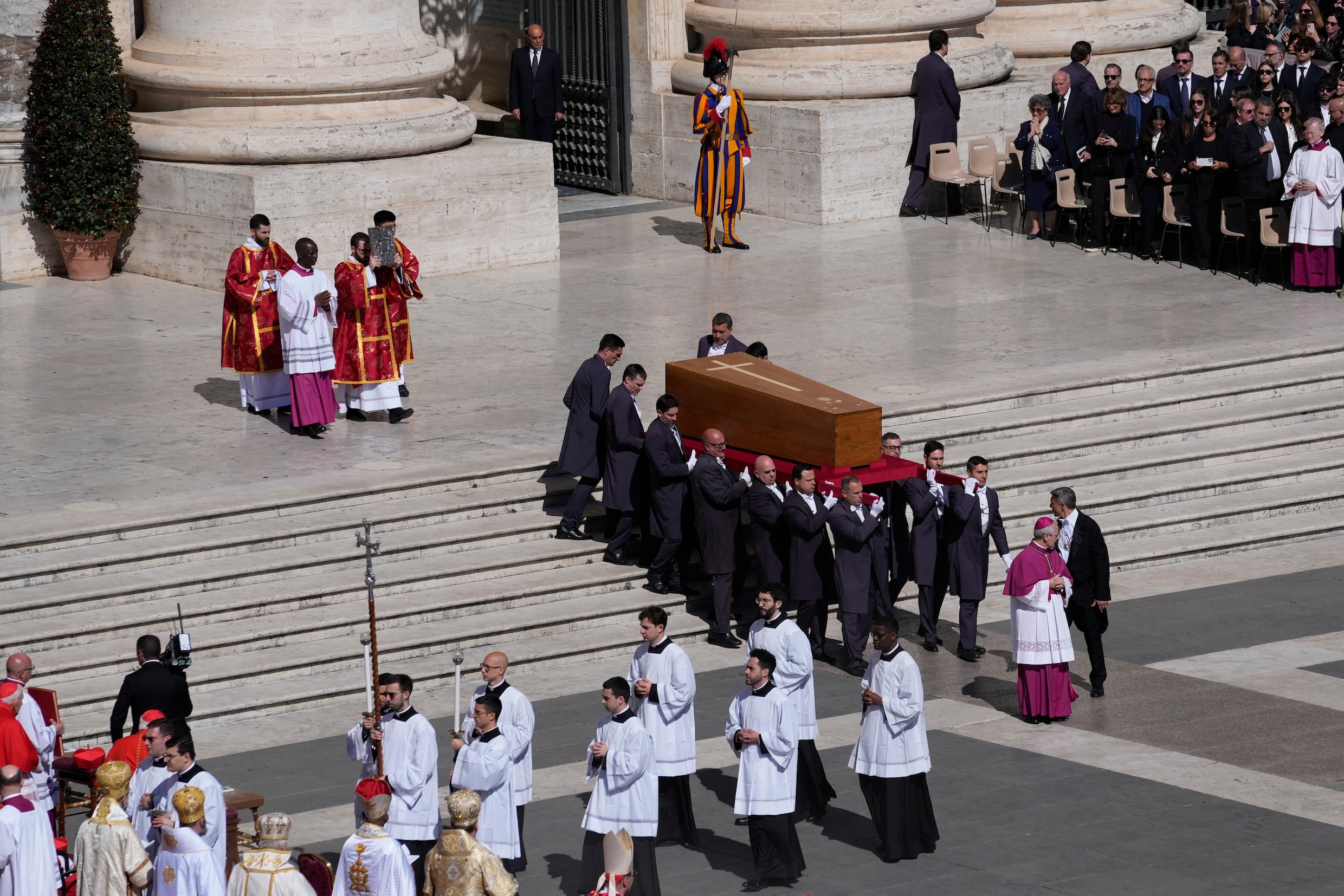 Lees hier het liveblog over het overlijden van paus Franciscus terug ...