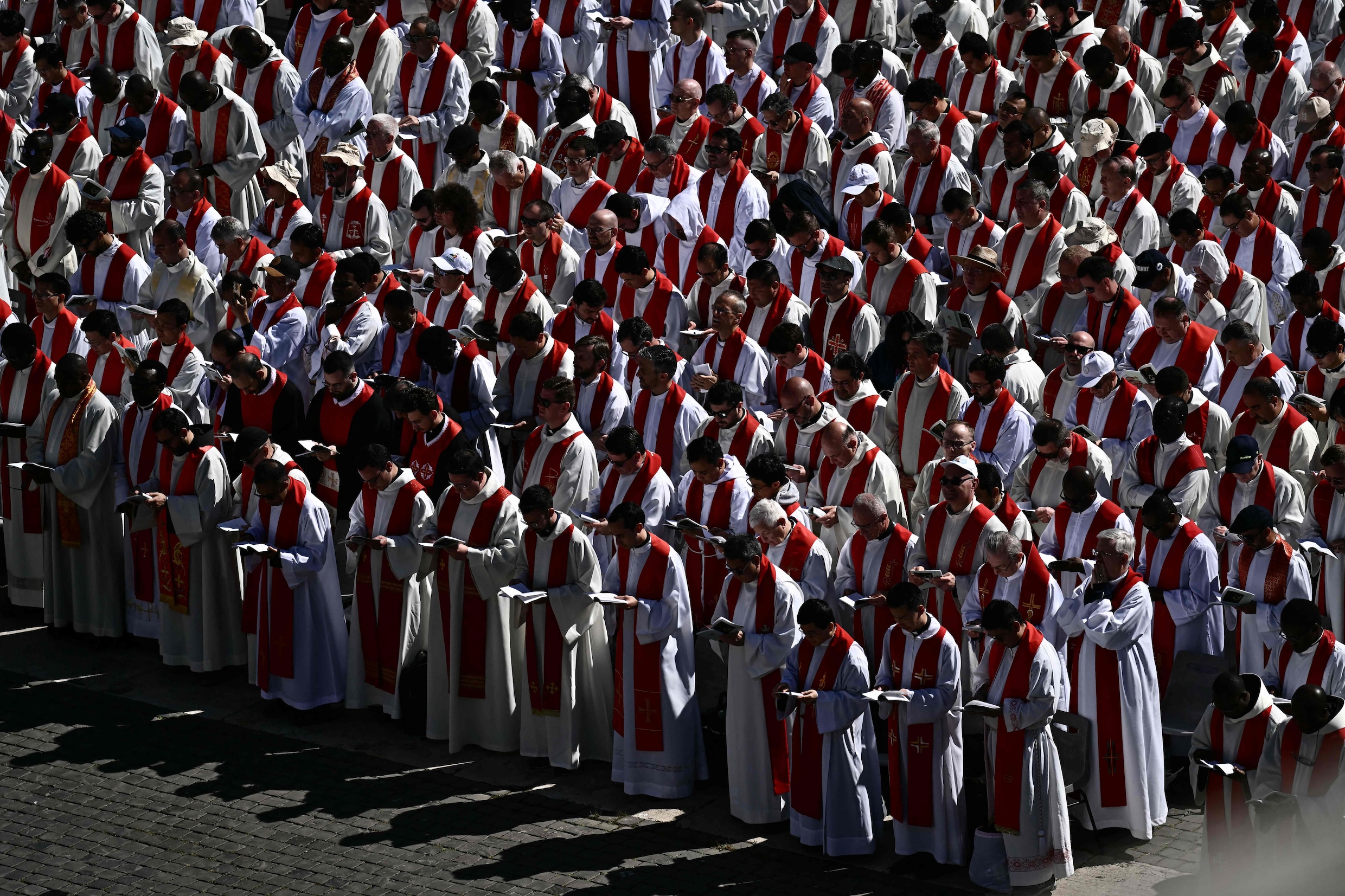Lees hier het liveblog over het overlijden van paus Franciscus terug ...