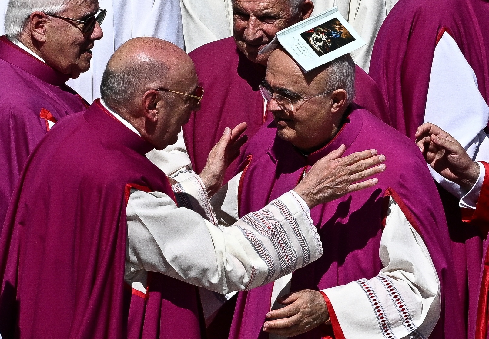 Lees hier het liveblog over het overlijden van paus Franciscus terug ...