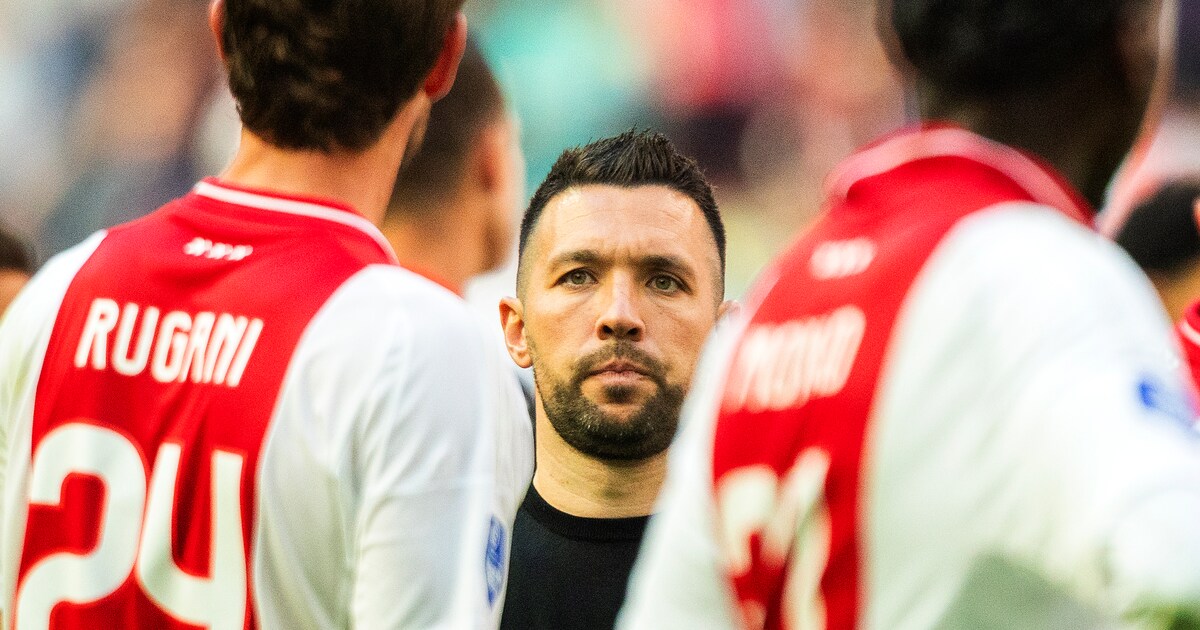 Farioli vertrekt bij Ajax vanwege verschil van inzicht over de werkwijze | de Volkskrant