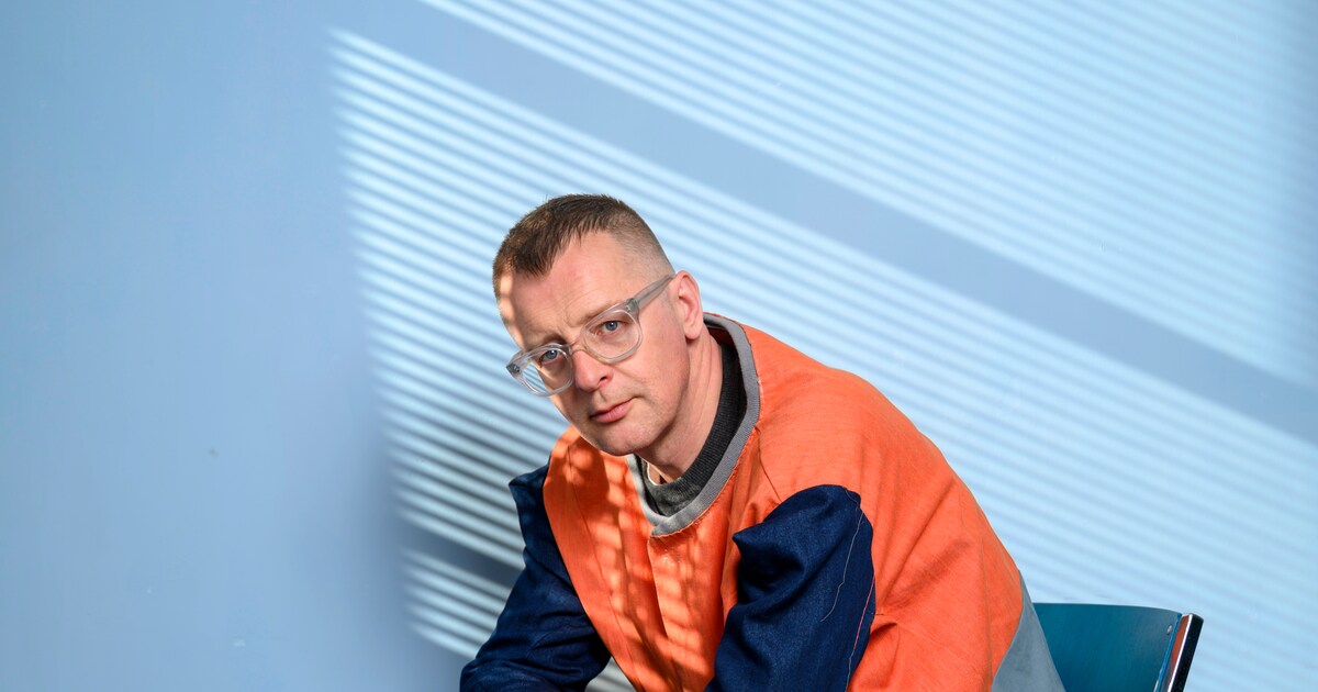 Charlie Porter, de invloedrijke modejournalist, wil na zijn ...