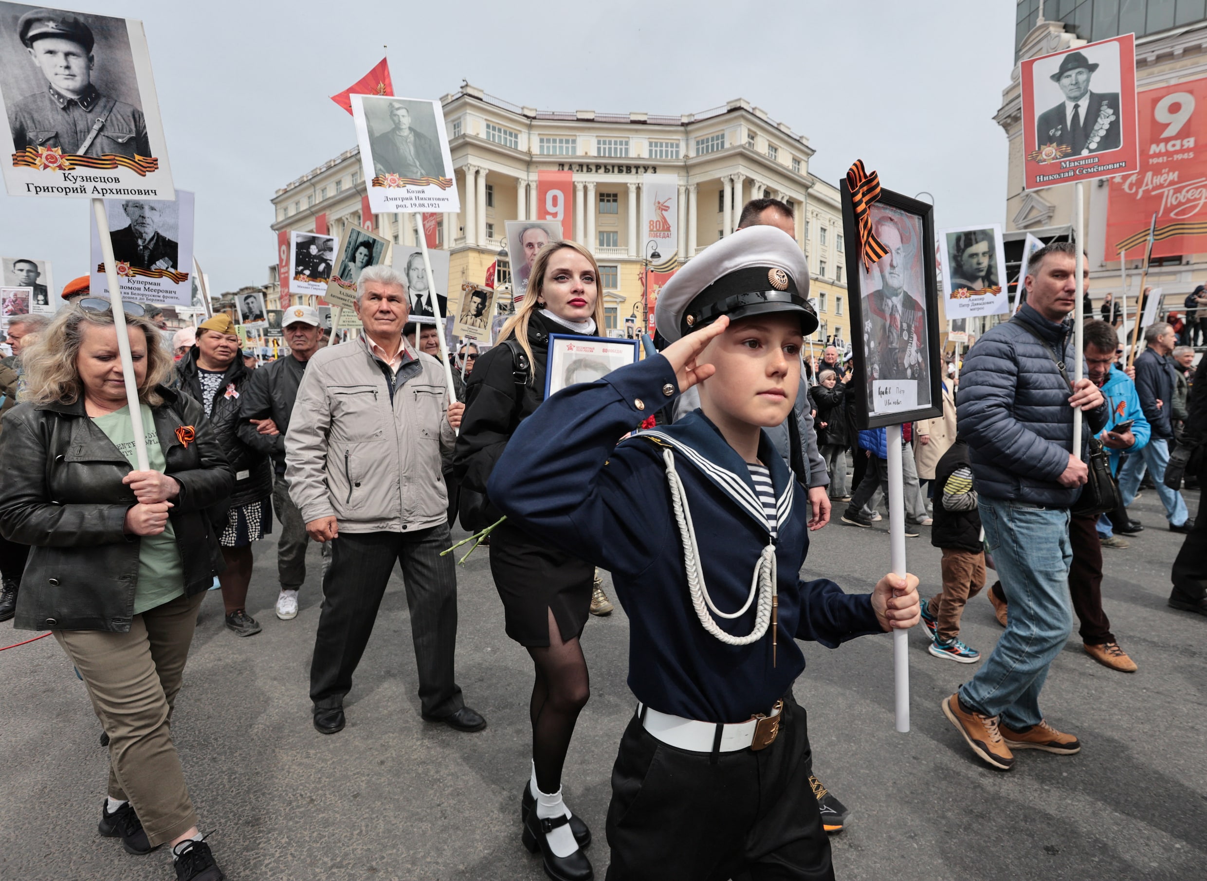 'Dag van de Overwinning heel belangrijk voor Poetin' | de Volkskrant