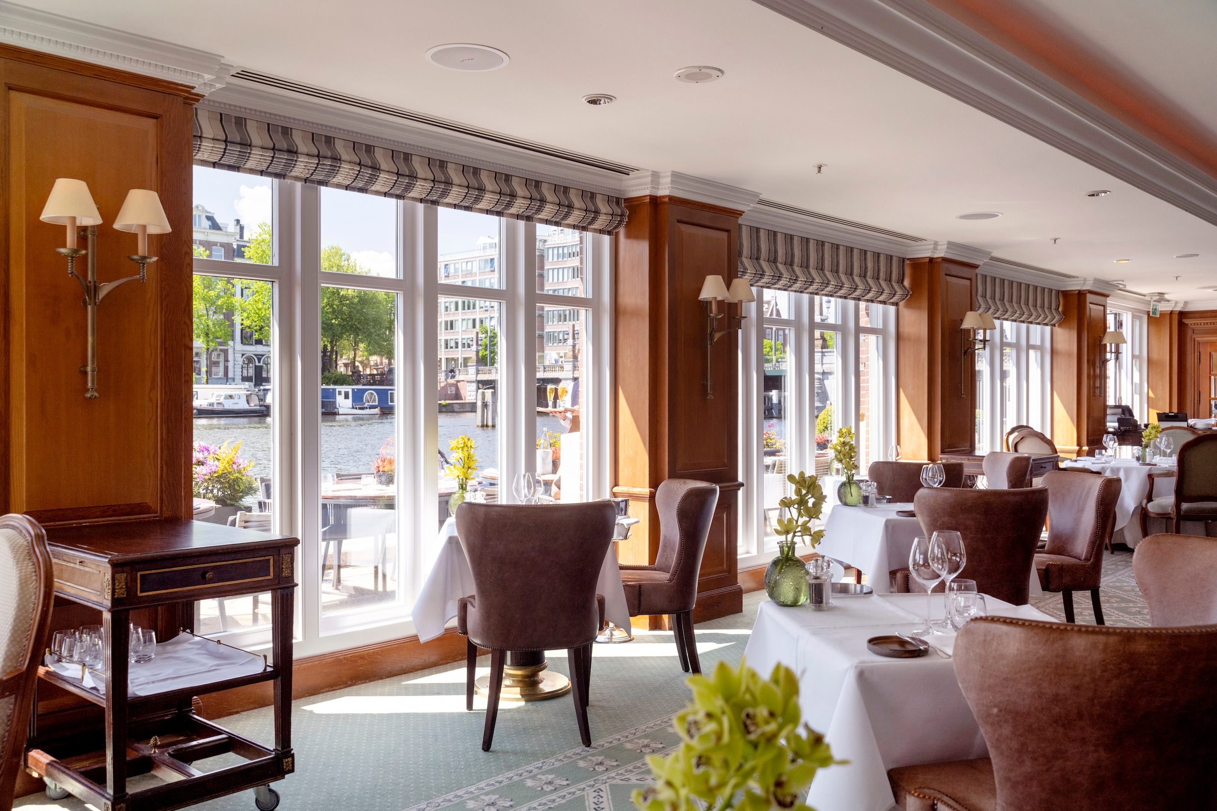 Het gedateerde eetcafé­menu voor 75 euro van Het Amstel Hotel is absurd ...