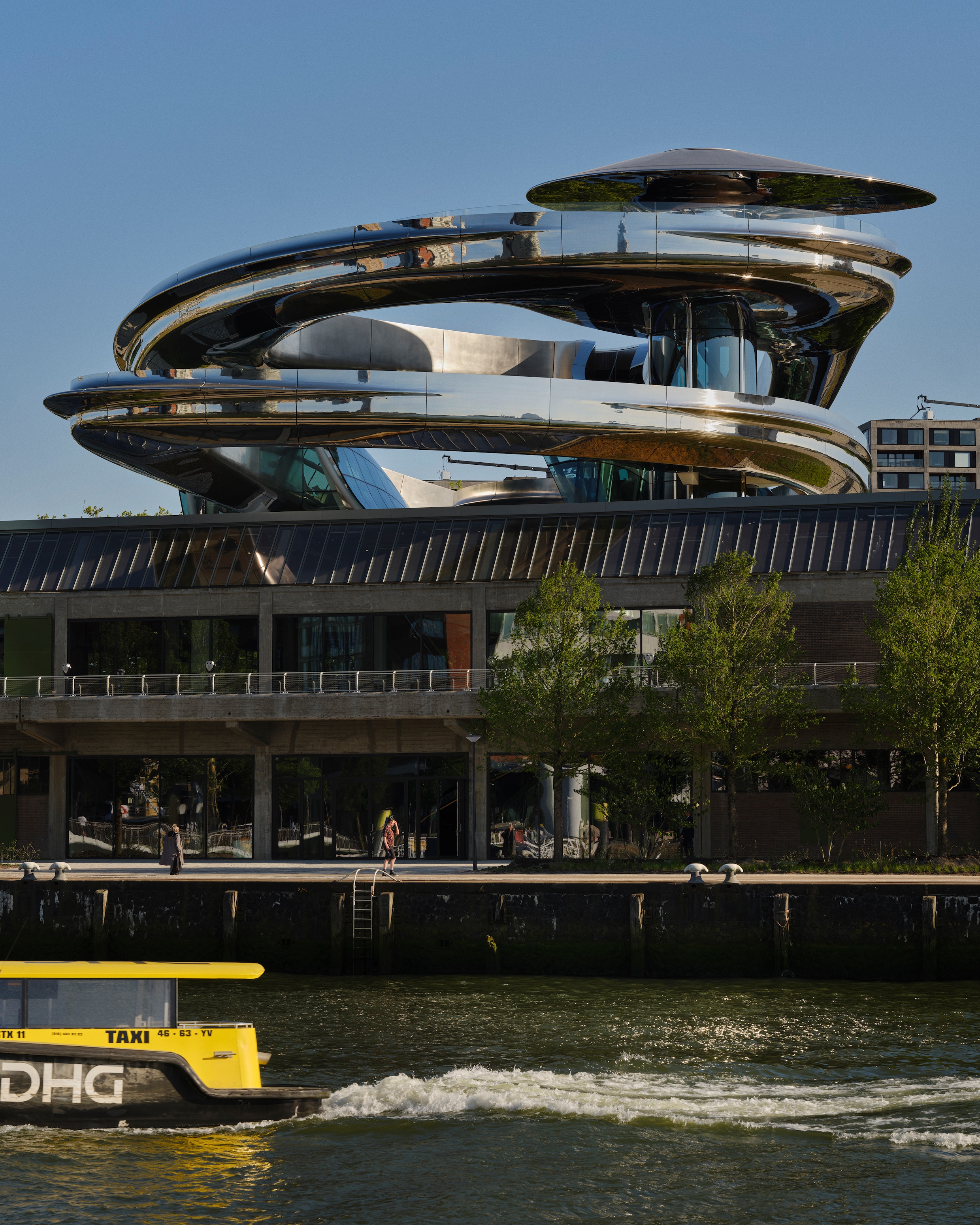 Met museum Fenix heeft Rotterdam er een nieuwe icoon bij | de Volkskrant