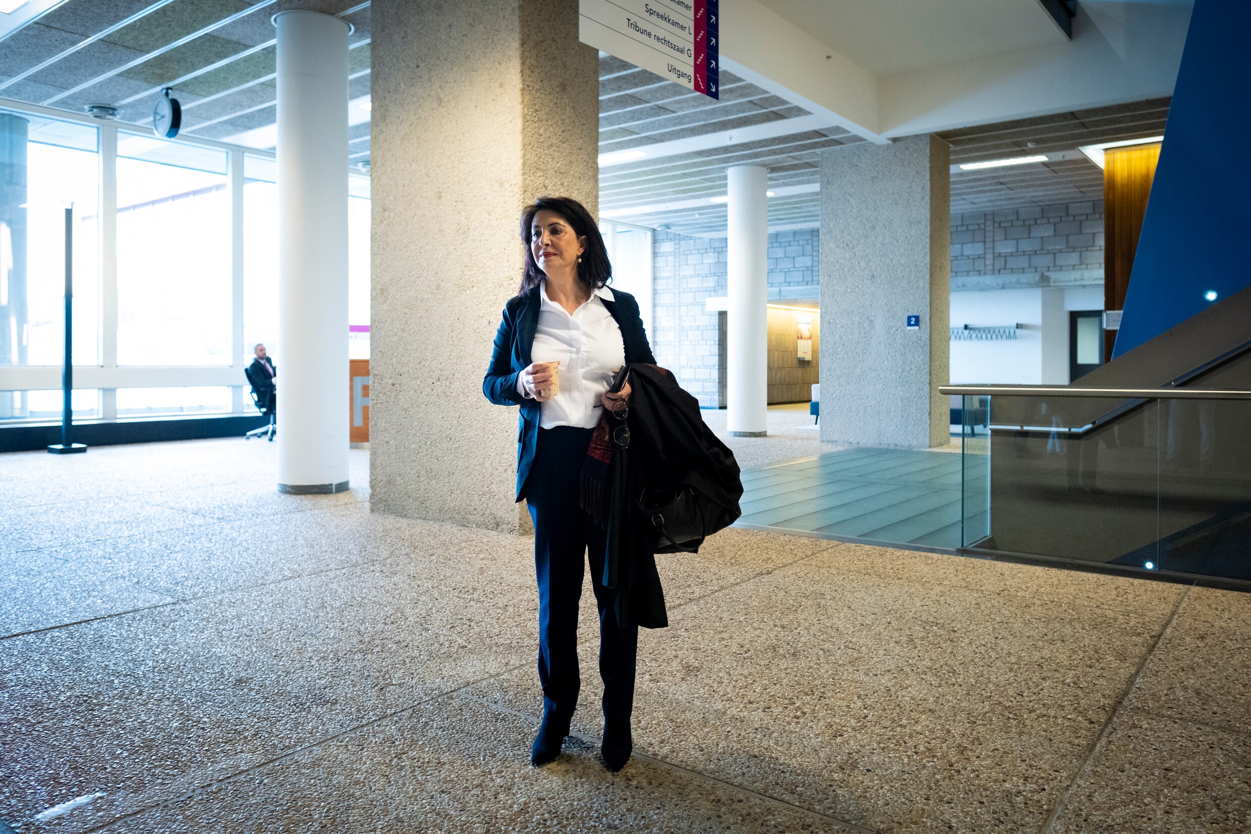 Kamer wil uitzoeken of politici strafrechtelijk vervolgd kunnen worden ...