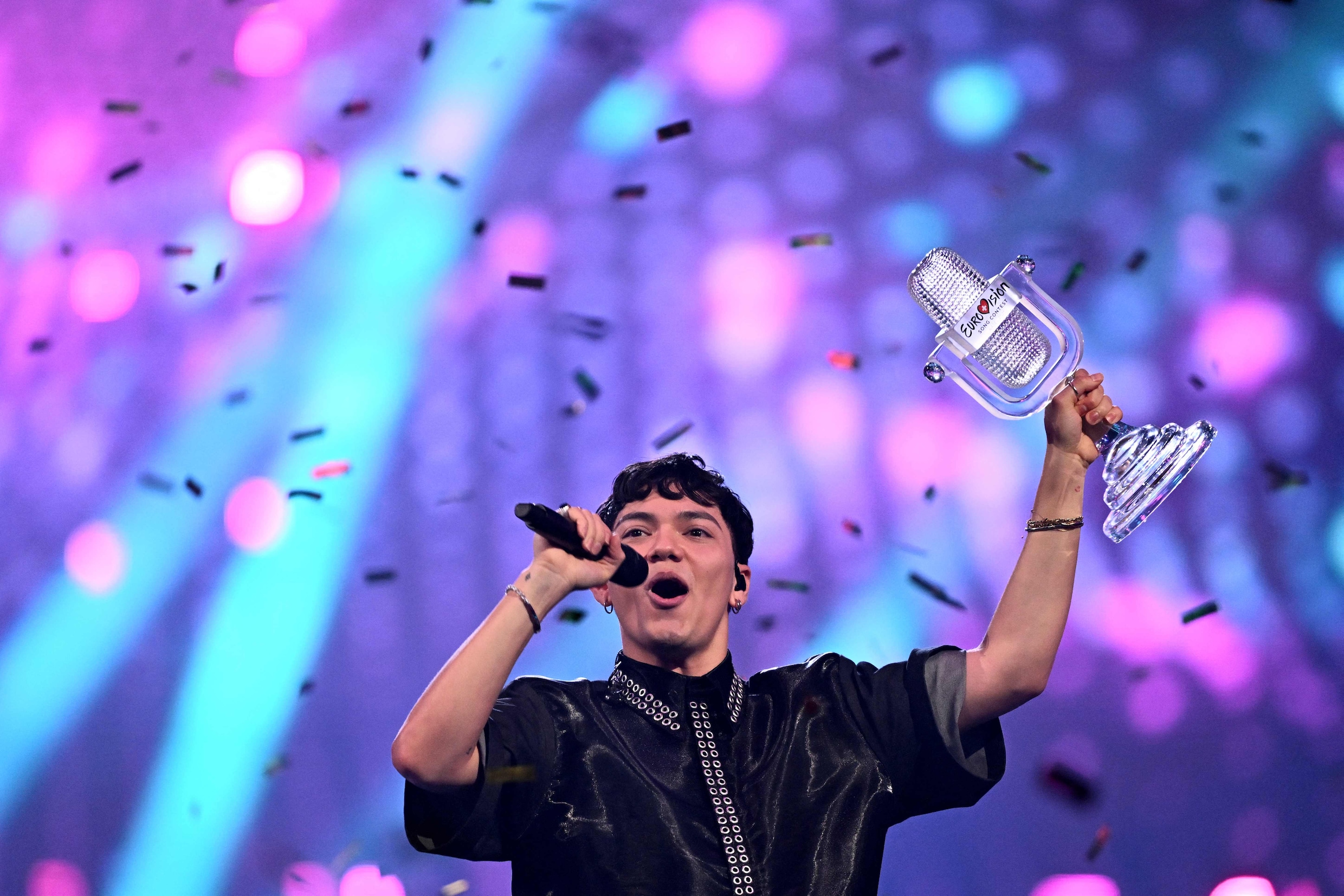 Oostenrijk wint Songfestival met gewaagde mix van pop, opera en ...