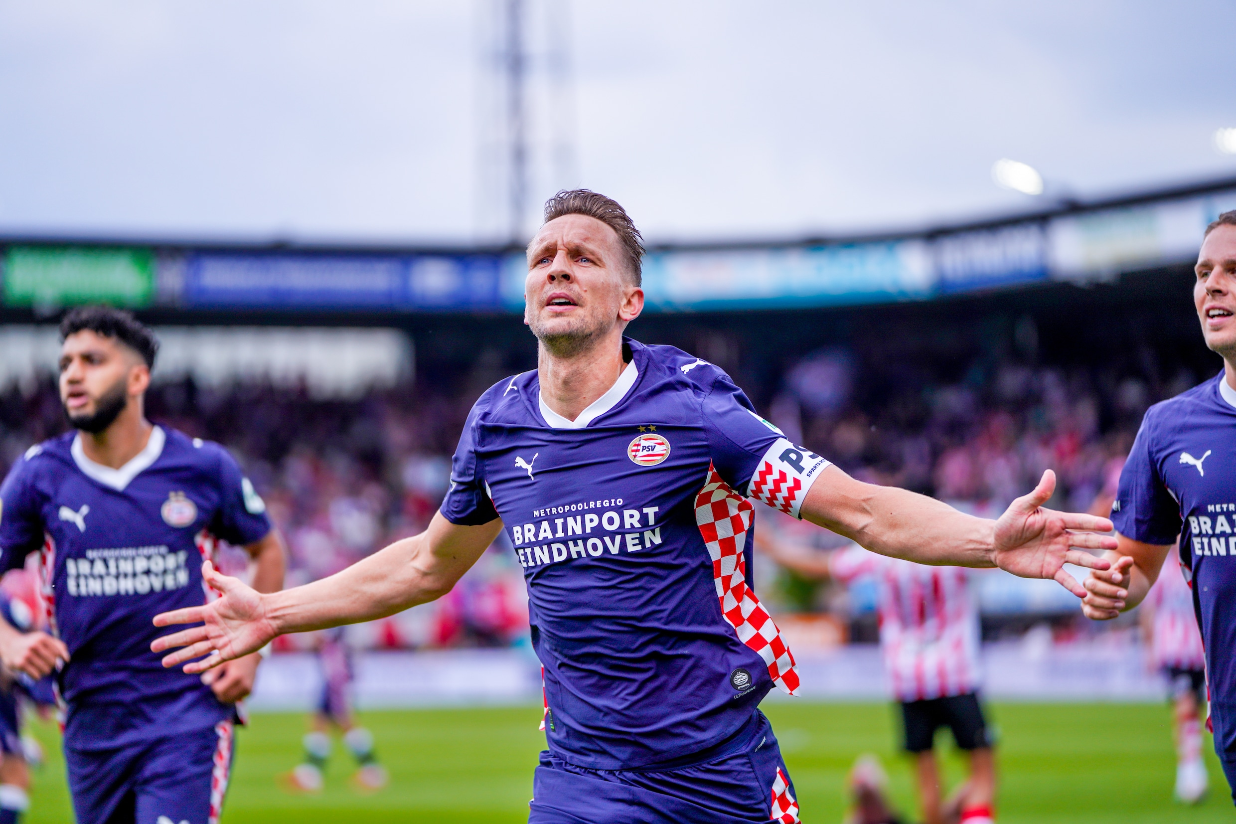 Live eredivisie: PSV pakt 26ste landstitel na 1-3 winst tegen Sparta | de Volkskrant