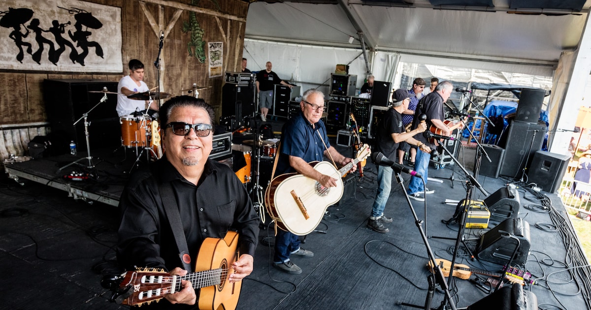 Los Lobos stopt ermee, het succes van het slecht getimede La Bamba kwam ...