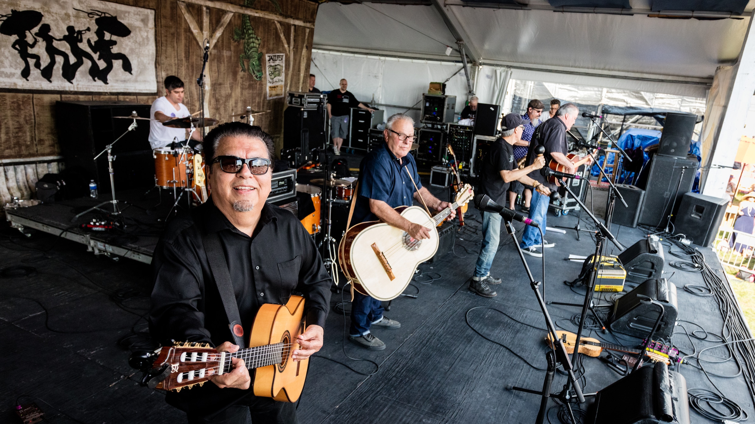 Los Lobos stopt ermee, het succes van het slecht getimede La Bamba kwam ...